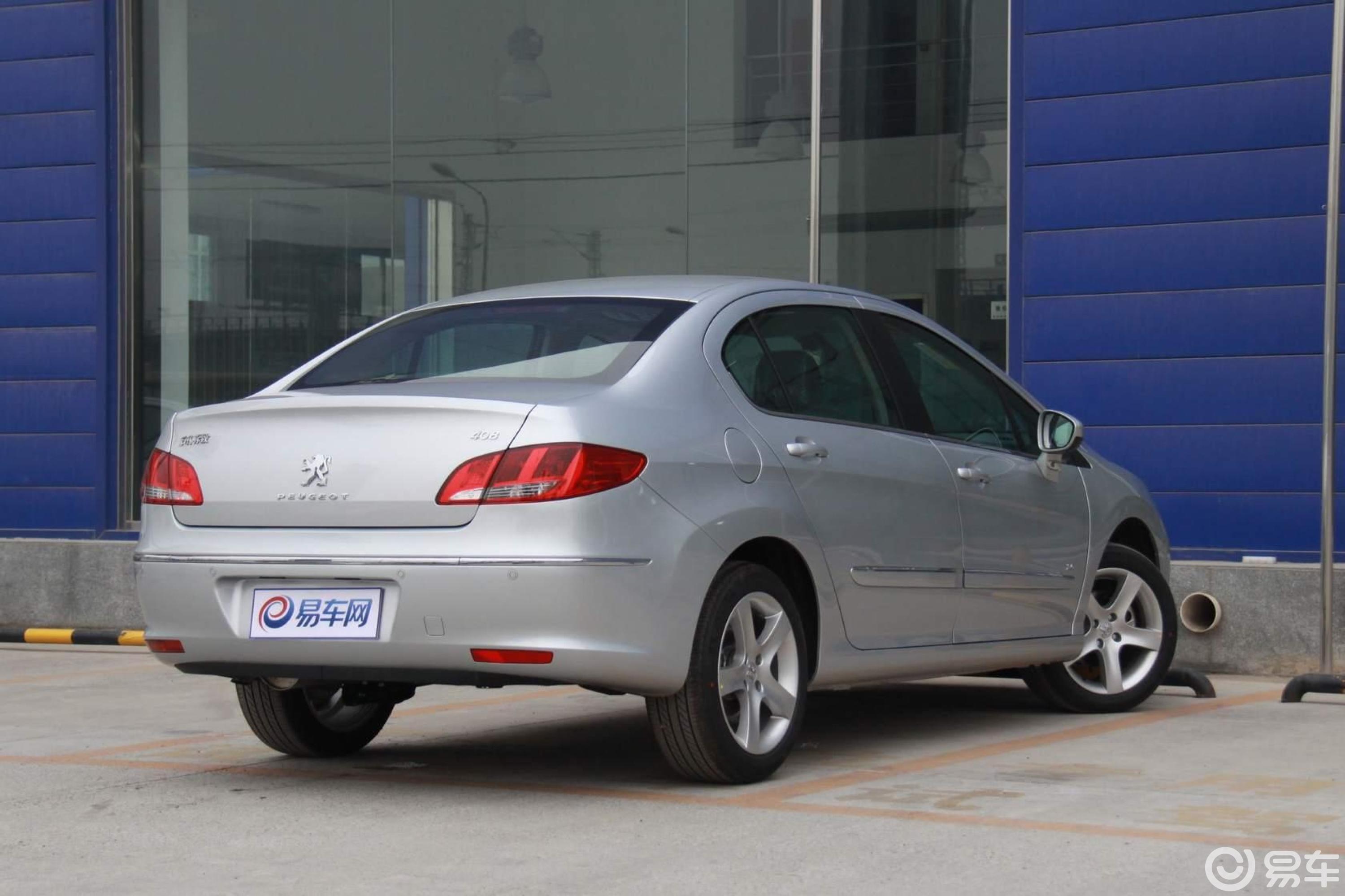 【标致4082.0L 自动 豪华版 罗兰加洛斯版侧后45度车头向右水平图片-汽车图片大全】-易车