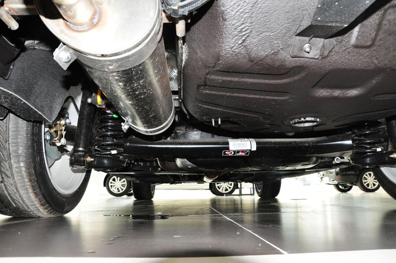 【标致4082.0L 自动 尊贵版外观图片-汽车图片大全】-易车