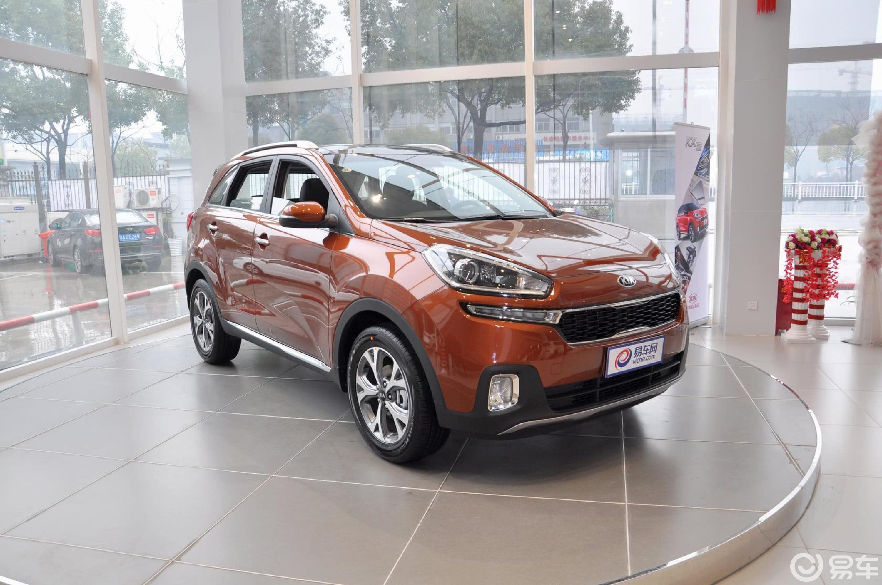 【KX3傲跑1.6L 自动 两驱 PRM侧前45度车头向右水平图片-汽车图片大全】-易车