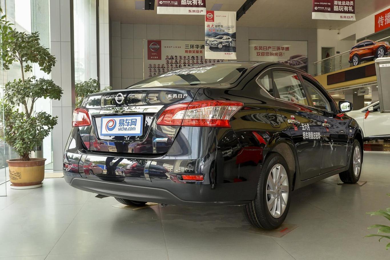 【轩逸1.6L CVT XV 尊享版侧后45度车头向右水平图片-汽车图片大全】-易车