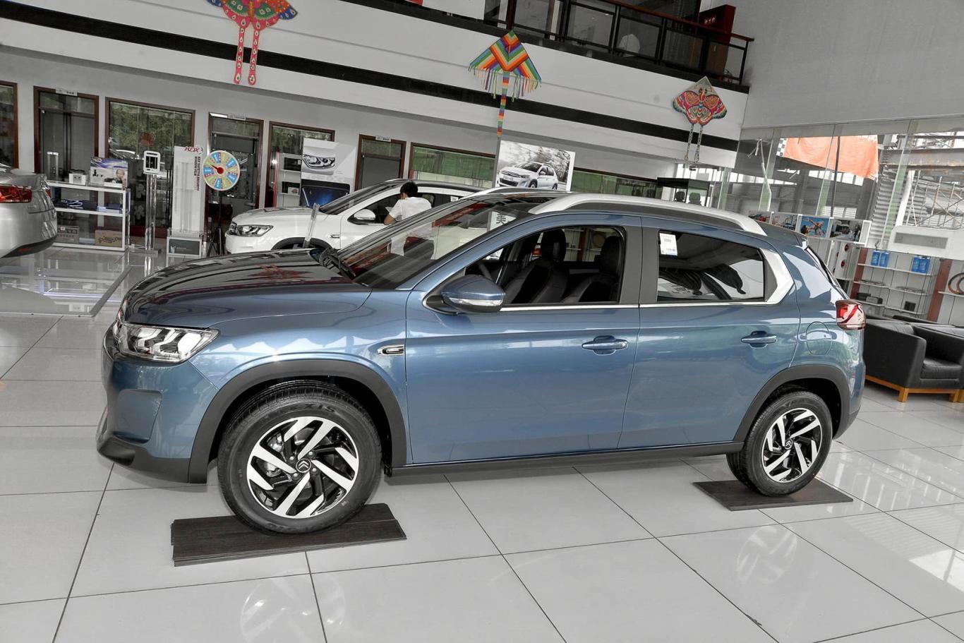 【雪铁龙C3-XR1.6L 自动先锋型正侧车头向左水平图片-汽车图片大全】-易车