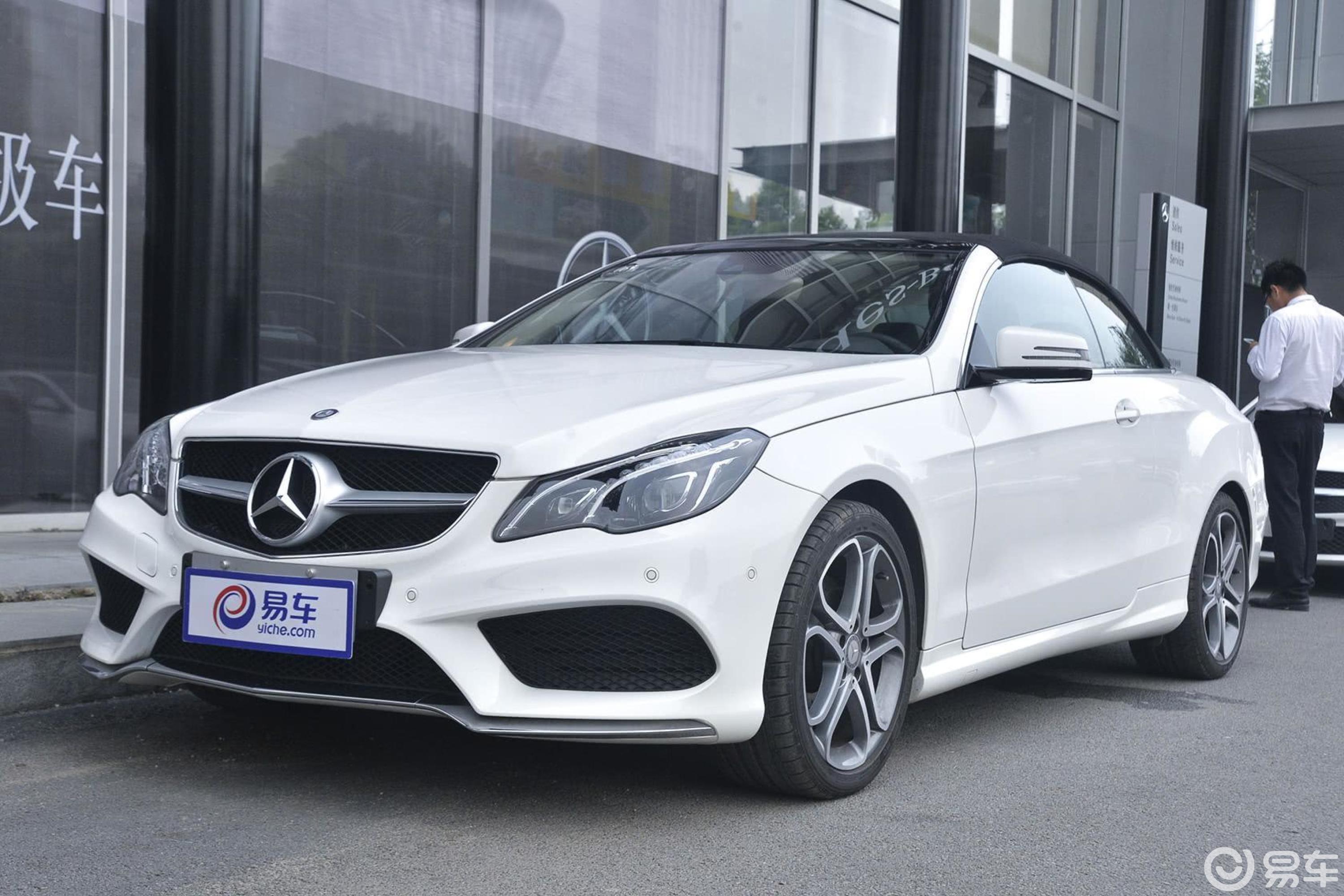 【奔驰E级(进口)E260 Coupe 敞篷版侧前45度车头向左水平图片-汽车图片大全】-易车