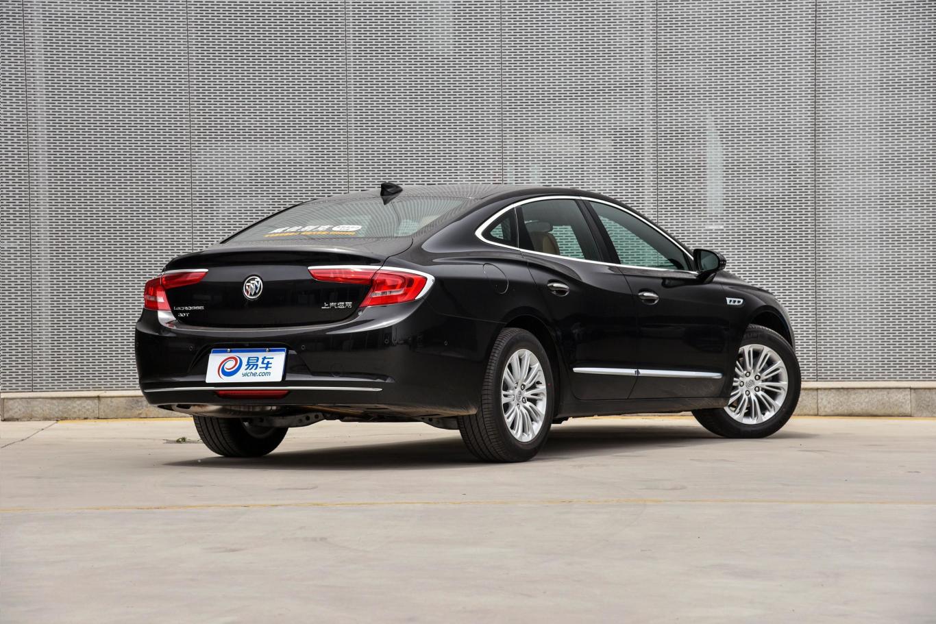 【君越20T 豪华版侧后45度车头向右水平图片-汽车图片大全】-易车