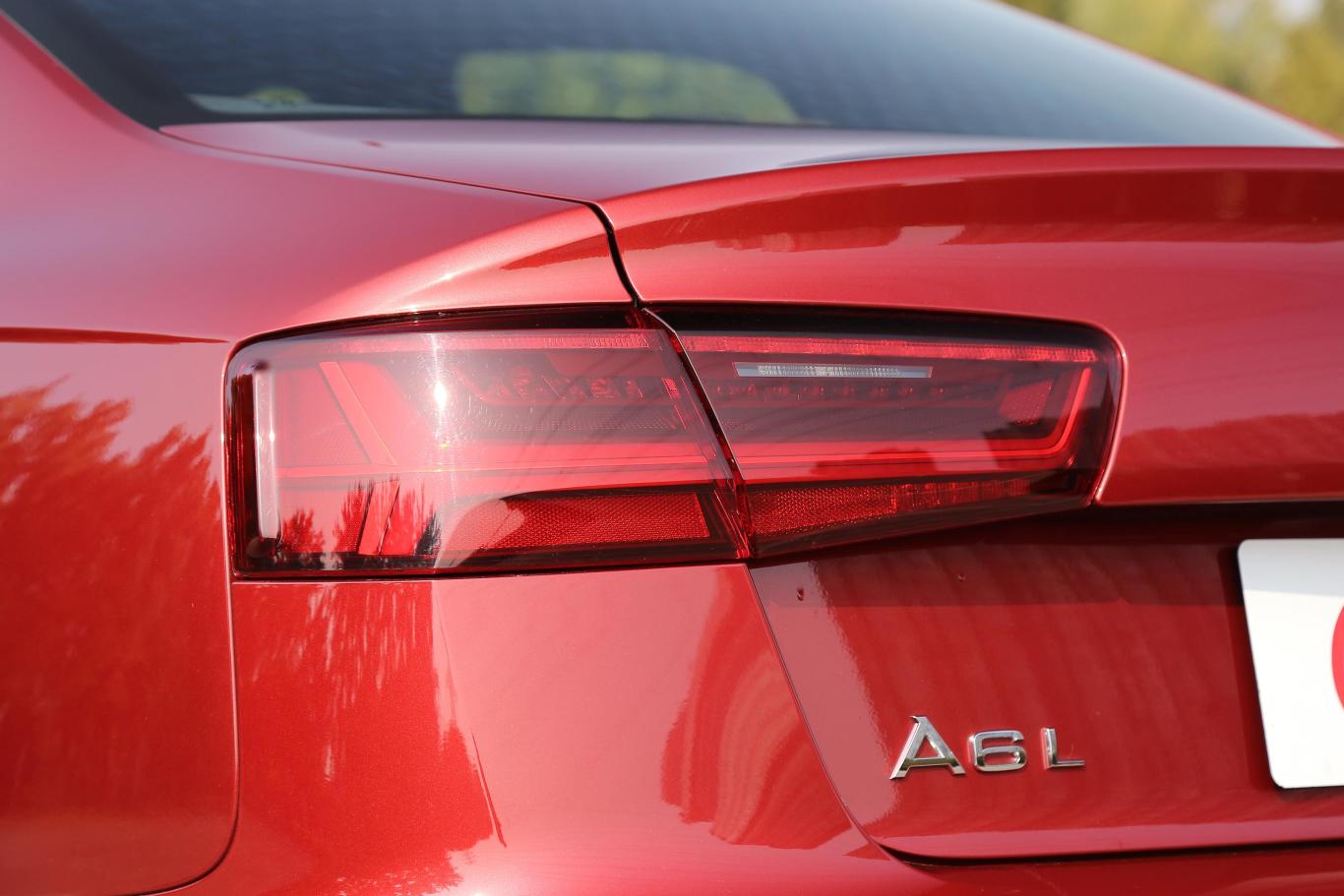 【奥迪A6L30周年纪念版 35 TFSI 运动版外观图片-汽车图片大全】-易车