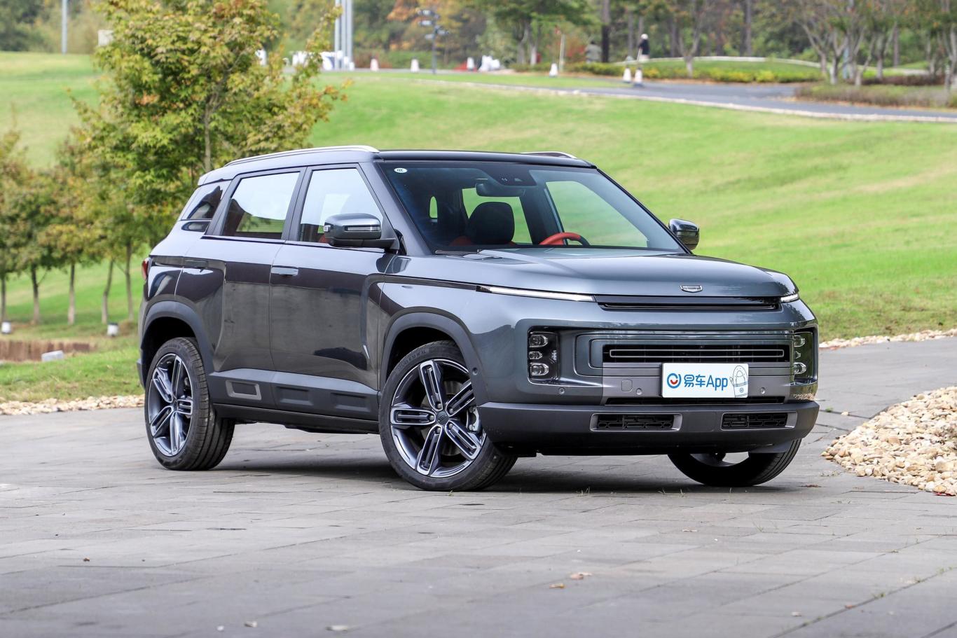 【吉利ICON1.5T 双离合i9 BSG侧前45度车头向右水平图片-汽车图片大全】-易车