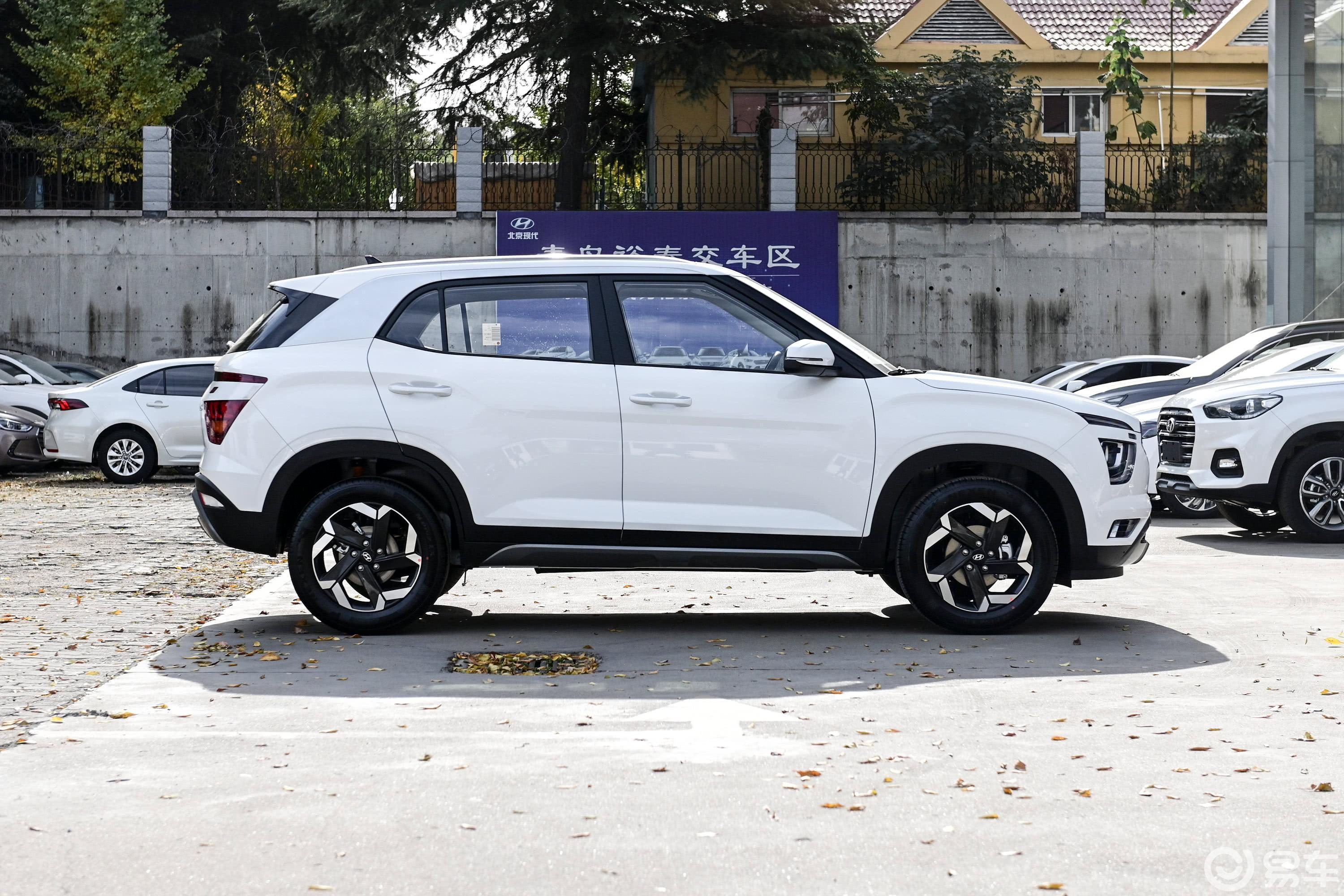 【现代ix251.5L CVT 智能型正侧车头向右水平图片-汽车图片大全】-易车