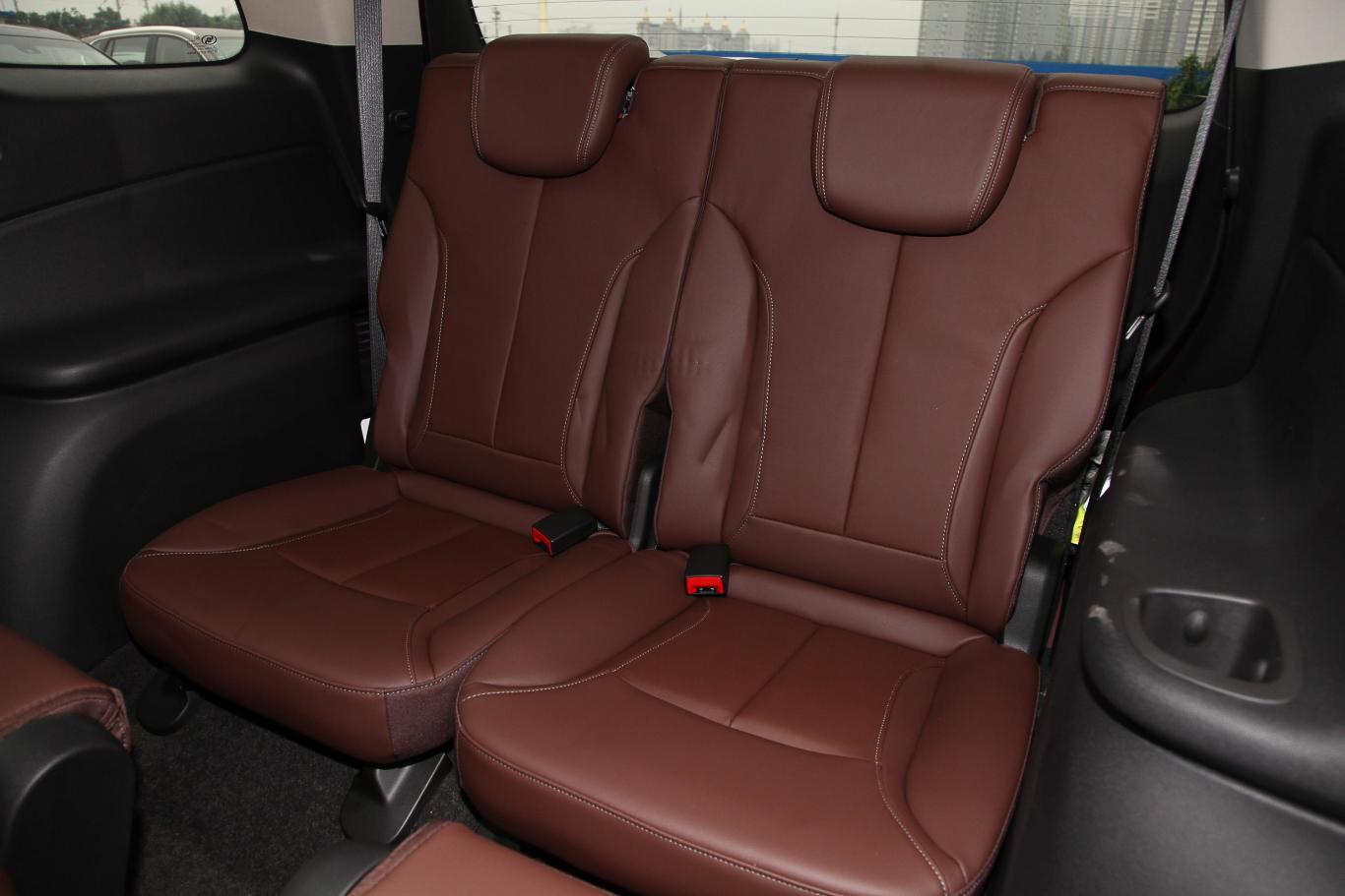 【别克GL618T 互联尊贵版 6座 国V空间图片-汽车图片大全】-易车