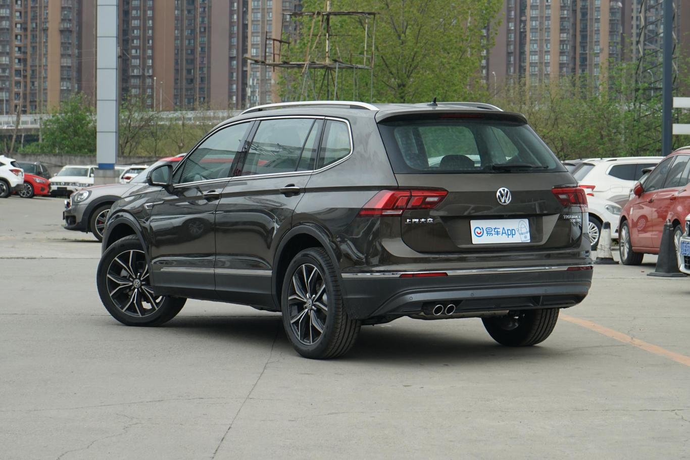 【途观L330TSI 双离合 两驱 智动豪华版 国VI侧后45度车头向左水平图片-汽车图片大全】-易车