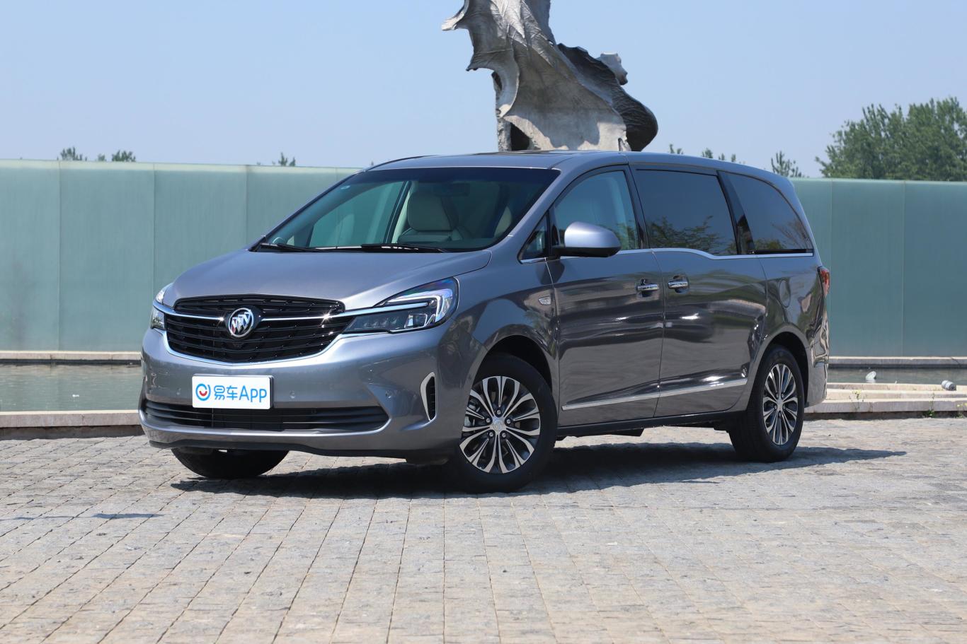 【别克GL8陆上公务舱 652T 尊贵型福祉版侧前45度车头向左水平图片-汽车图片大全】-易车
