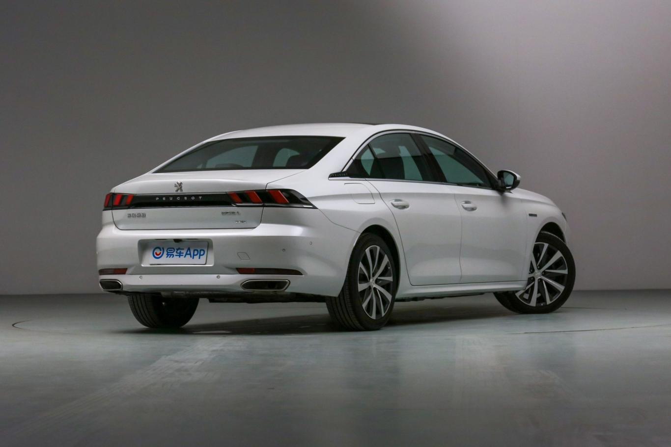 【标致508L PHEV1.6T 手自一体 插混科技版侧后45度车头向右水平图片-汽车图片大全】-易车