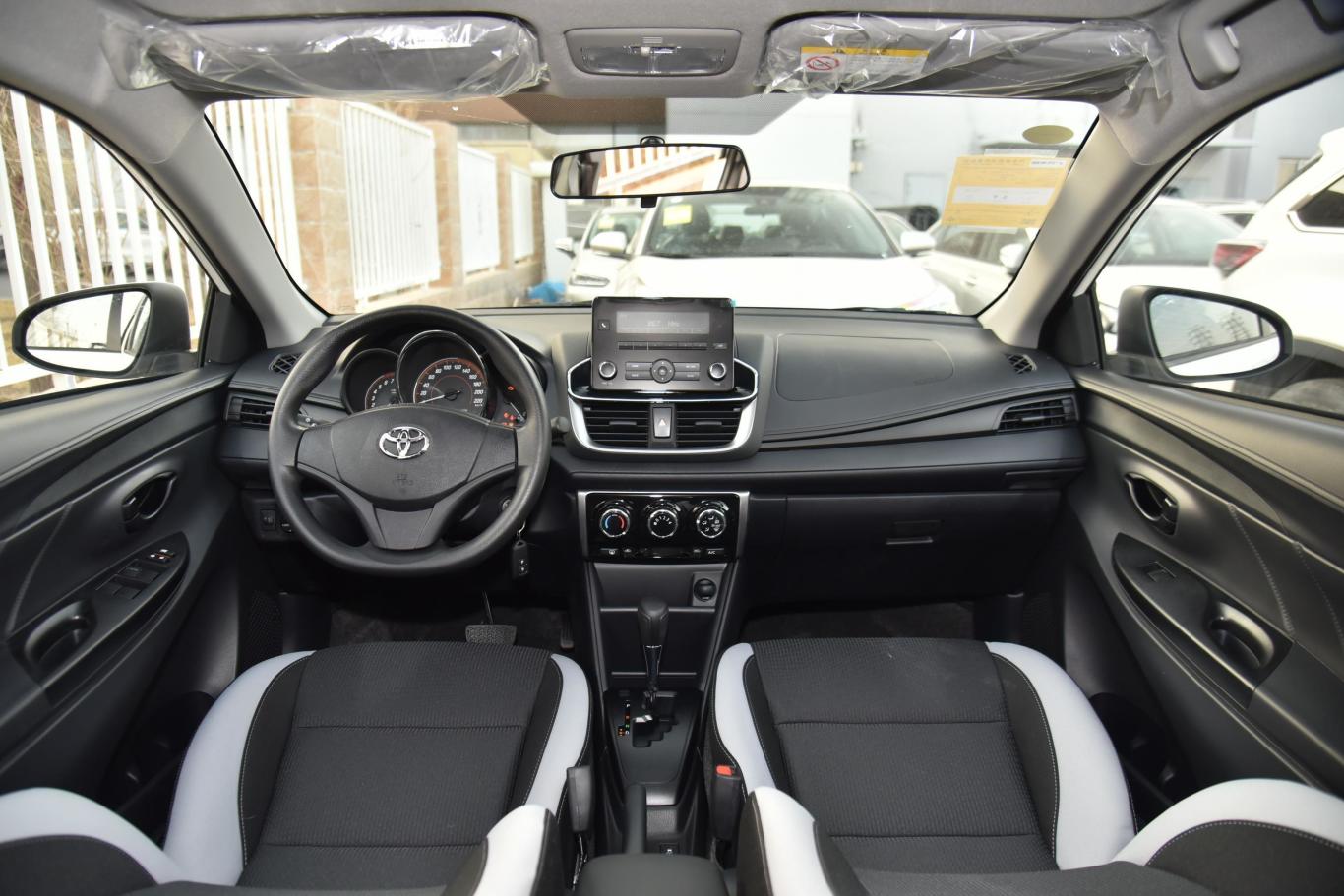 【YARiS L 致炫致炫X 1.5L CVT 领先版内饰全景正拍图片-汽车图片大全】-易车
