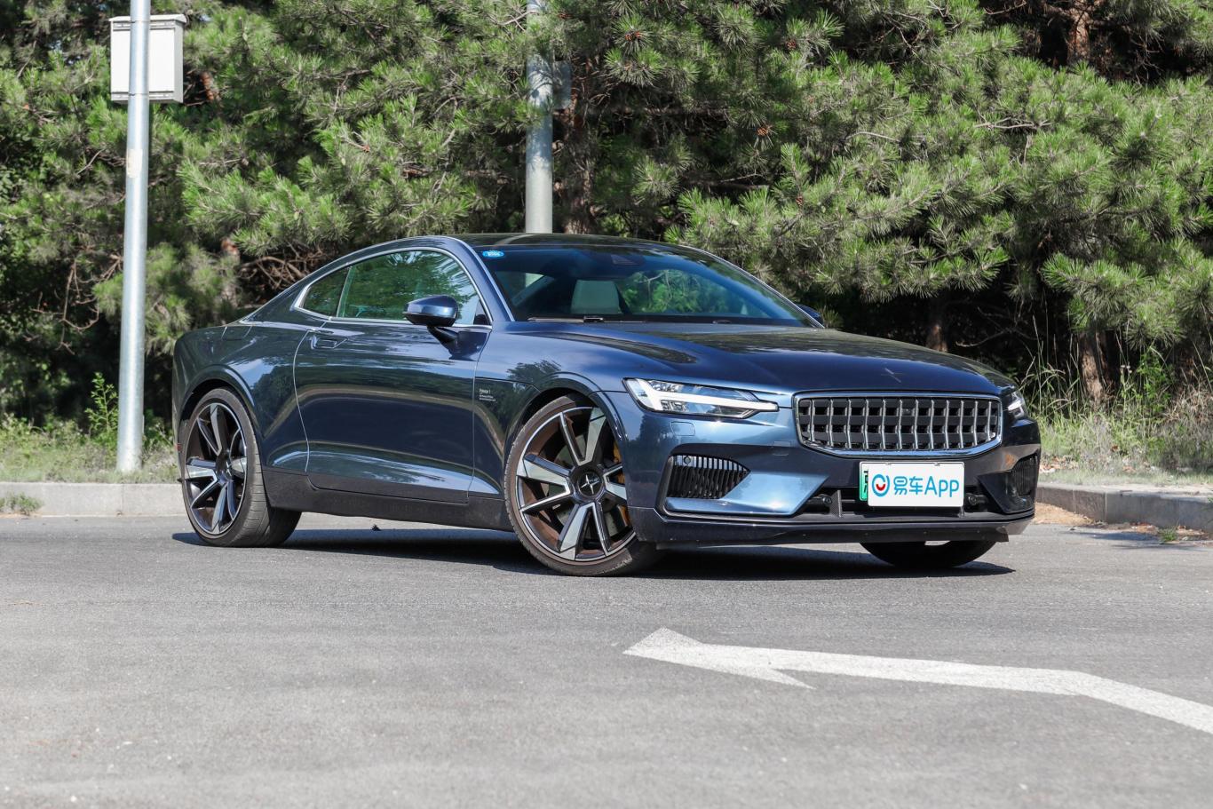 【Polestar 12.0T 135km 标准型侧前45度车头向右水平图片-汽车图片大全】-易车