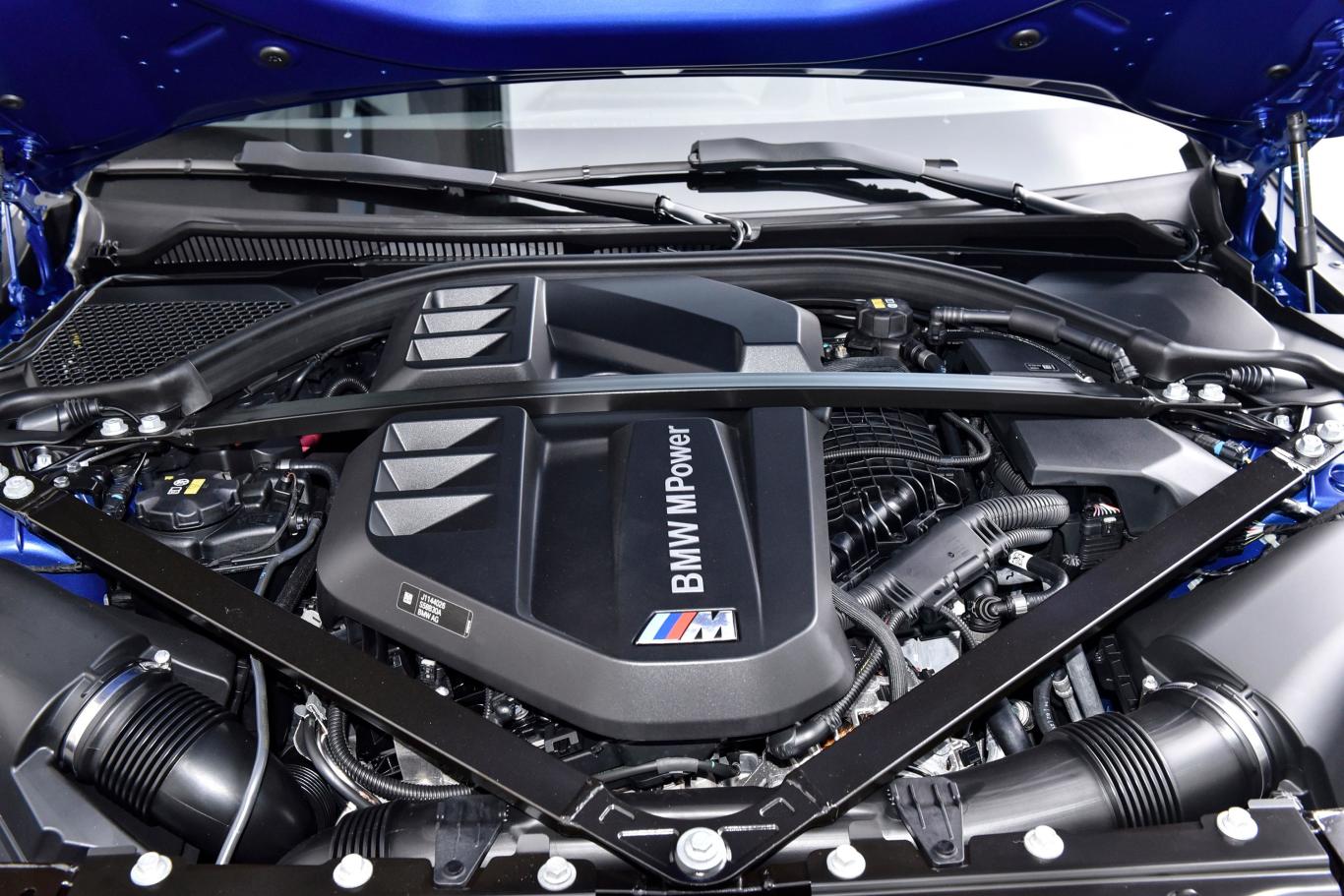 【宝马M4M4 敞篷轿跑车 M xDrive 雷霆版外观图片-汽车图片大全】-易车