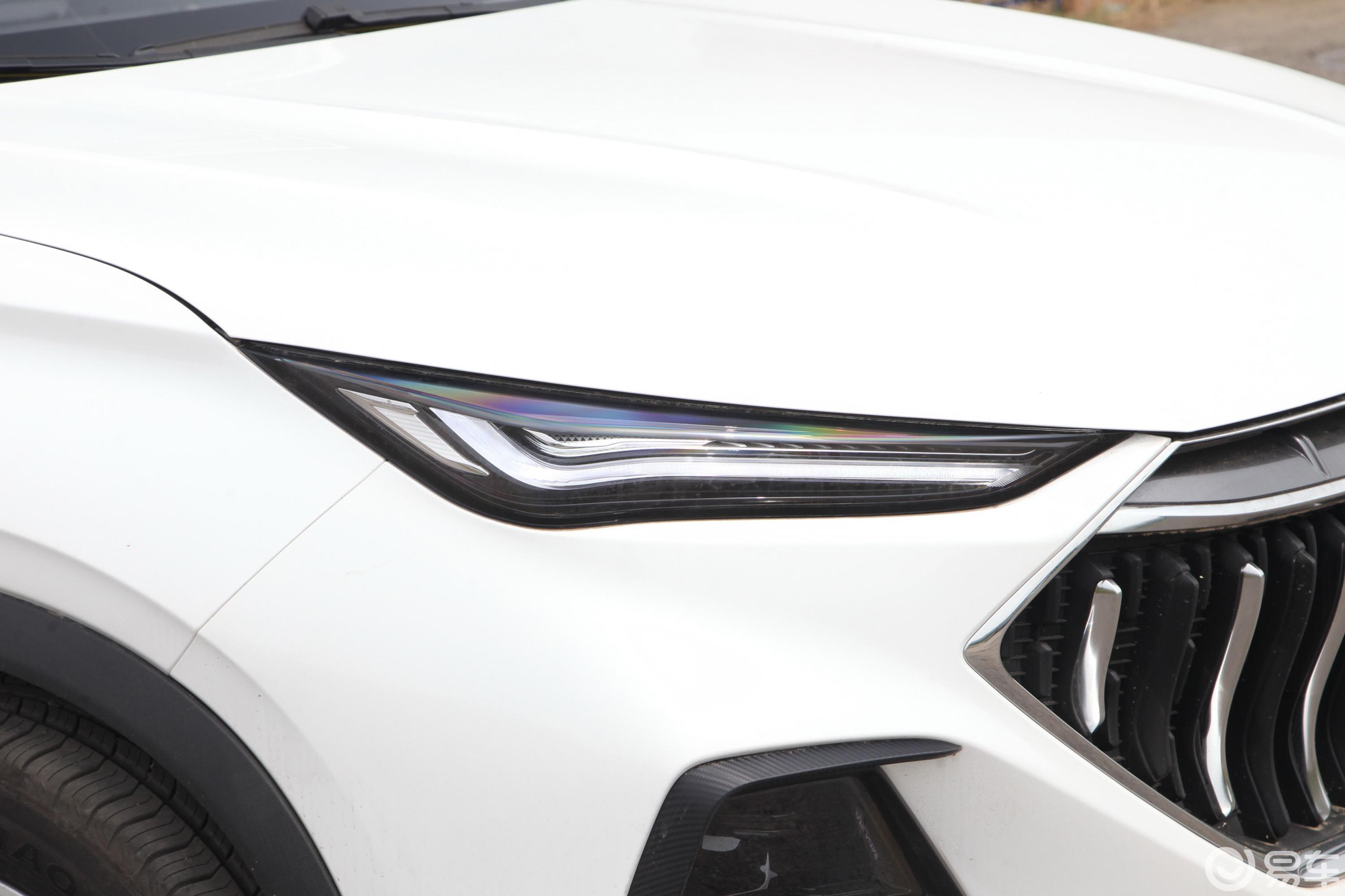 【长安欧尚X5改款 1.6L CVT豪华型大灯侧45度俯拍图片-汽车图片大全】-易车