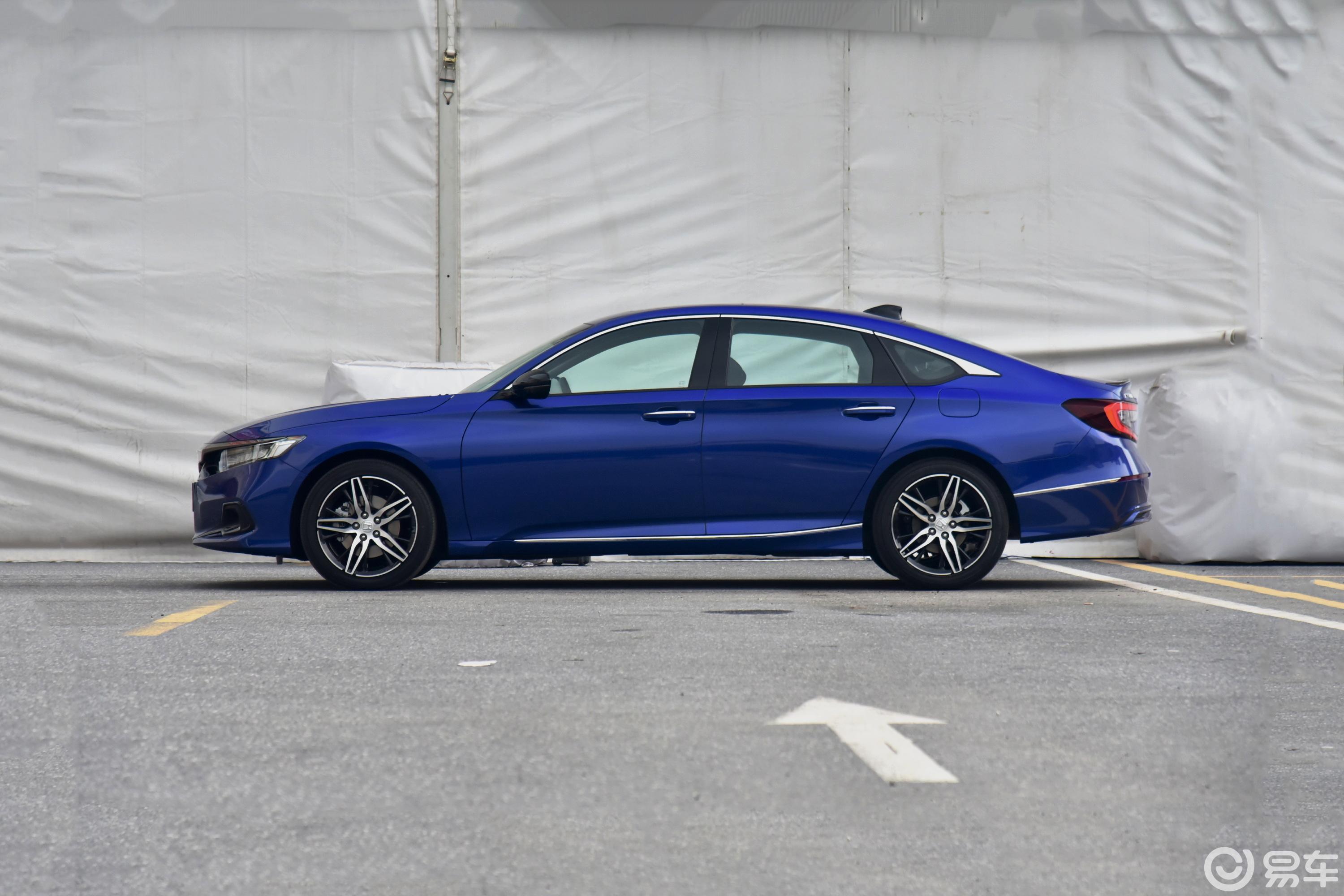 【雅阁混动 2.0L E-CVT 幻夜·锐尊版正侧车头向左水平图片-汽车图片大全】-易车