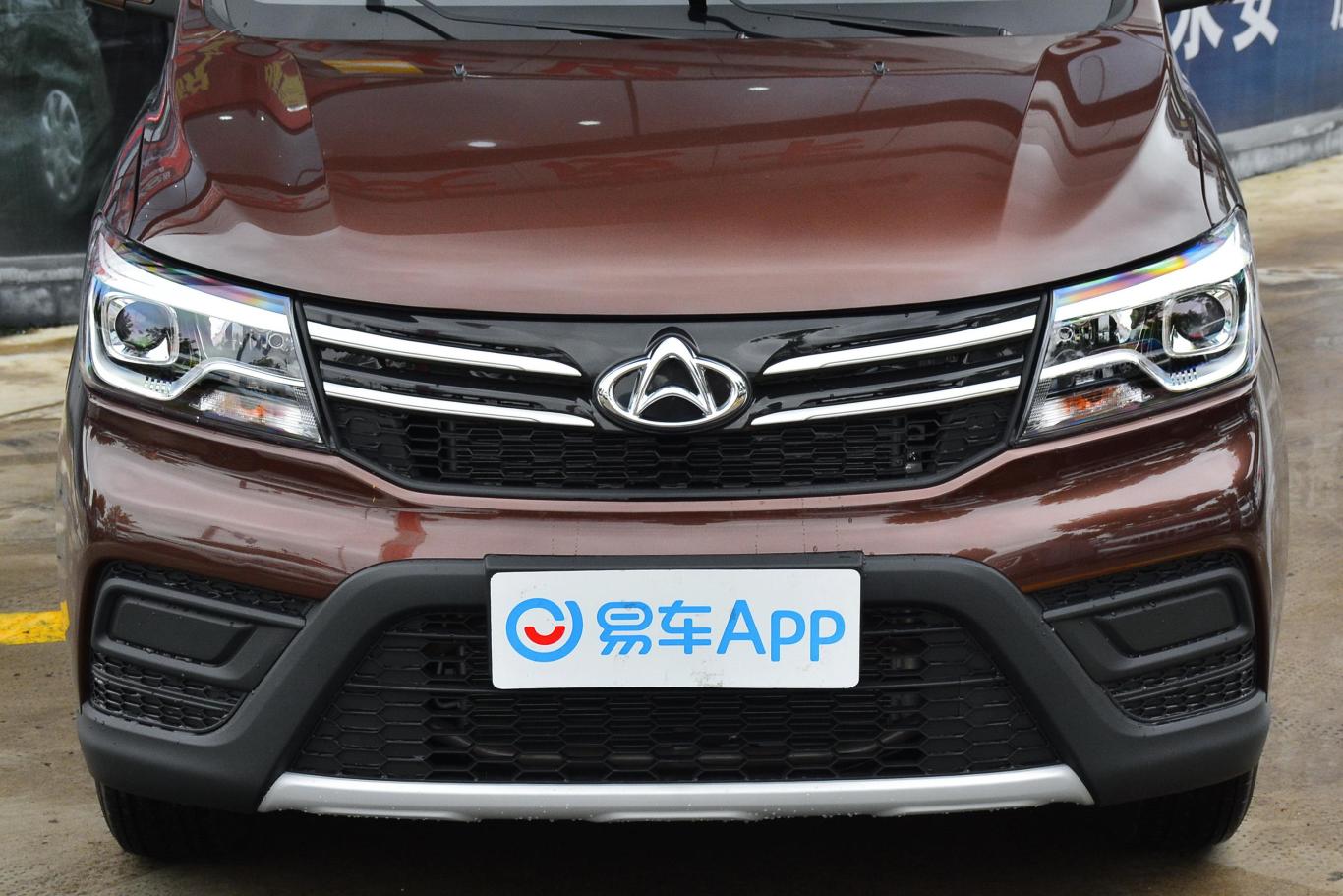 【欧诺S欧诺S 1.5L 客车智享版(单蒸空调) 5/7座外观图片-汽车图片大全】-易车