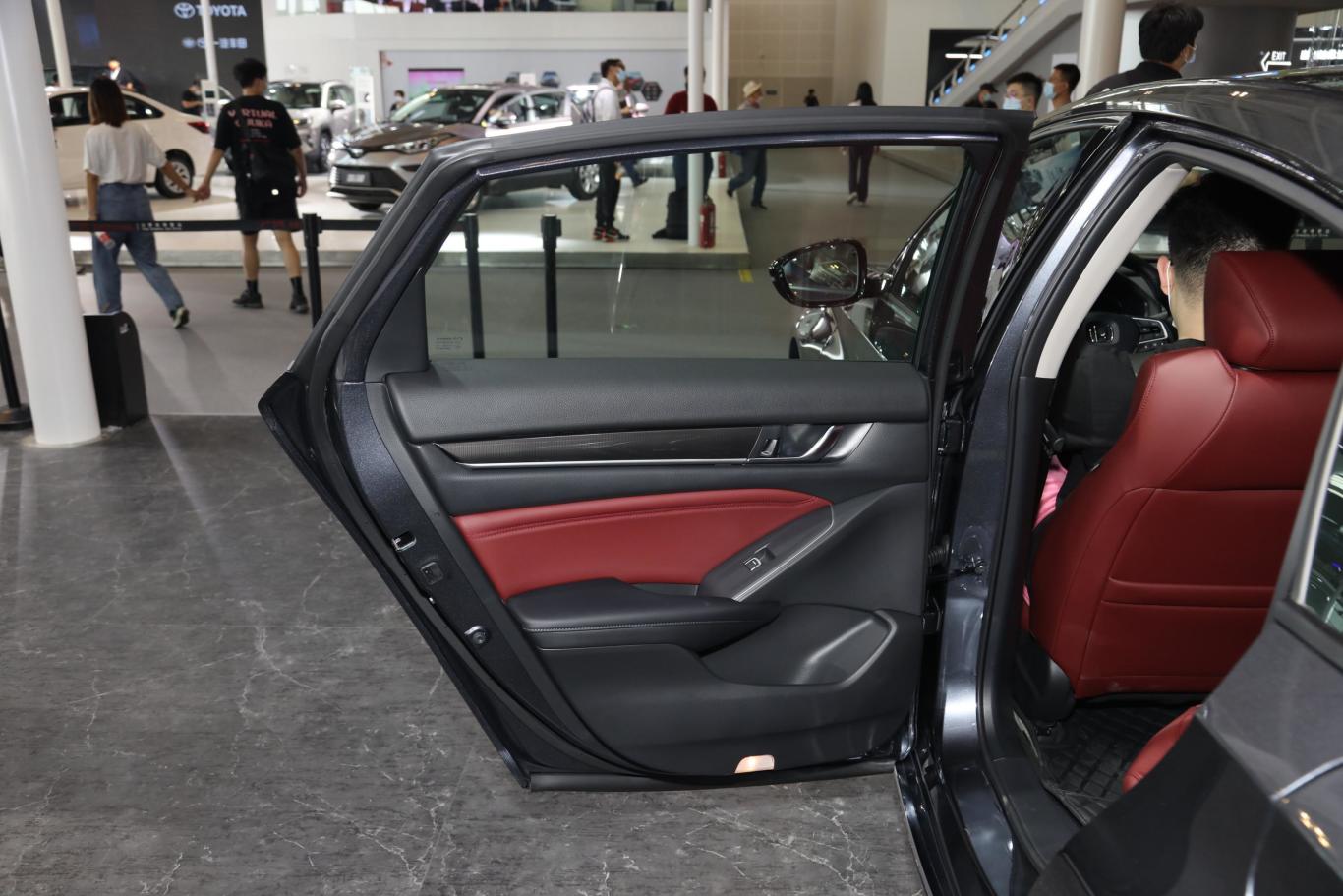 【雅阁图片-汽车图片大全】-易车