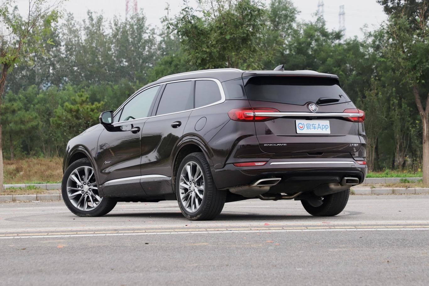 【昂科旗652T 四驱Avenir艾维亚 6座侧后45度车头向左水平图片-汽车图片大全】-易车