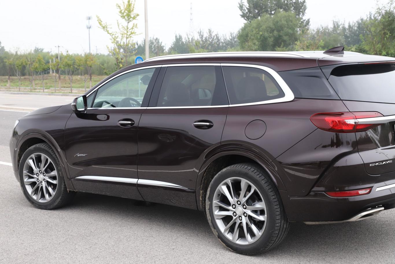 【昂科旗652T 四驱Avenir艾维亚 6座外观图片-汽车图片大全】-易车