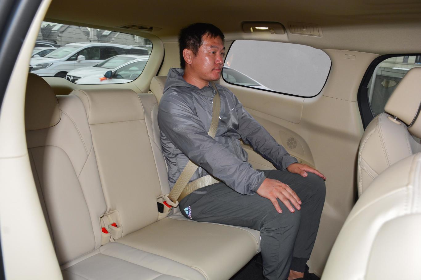 【别克GL8ES陆尊 653T 尊享型 7座第三排空间体验图片-汽车图片大全】-易车