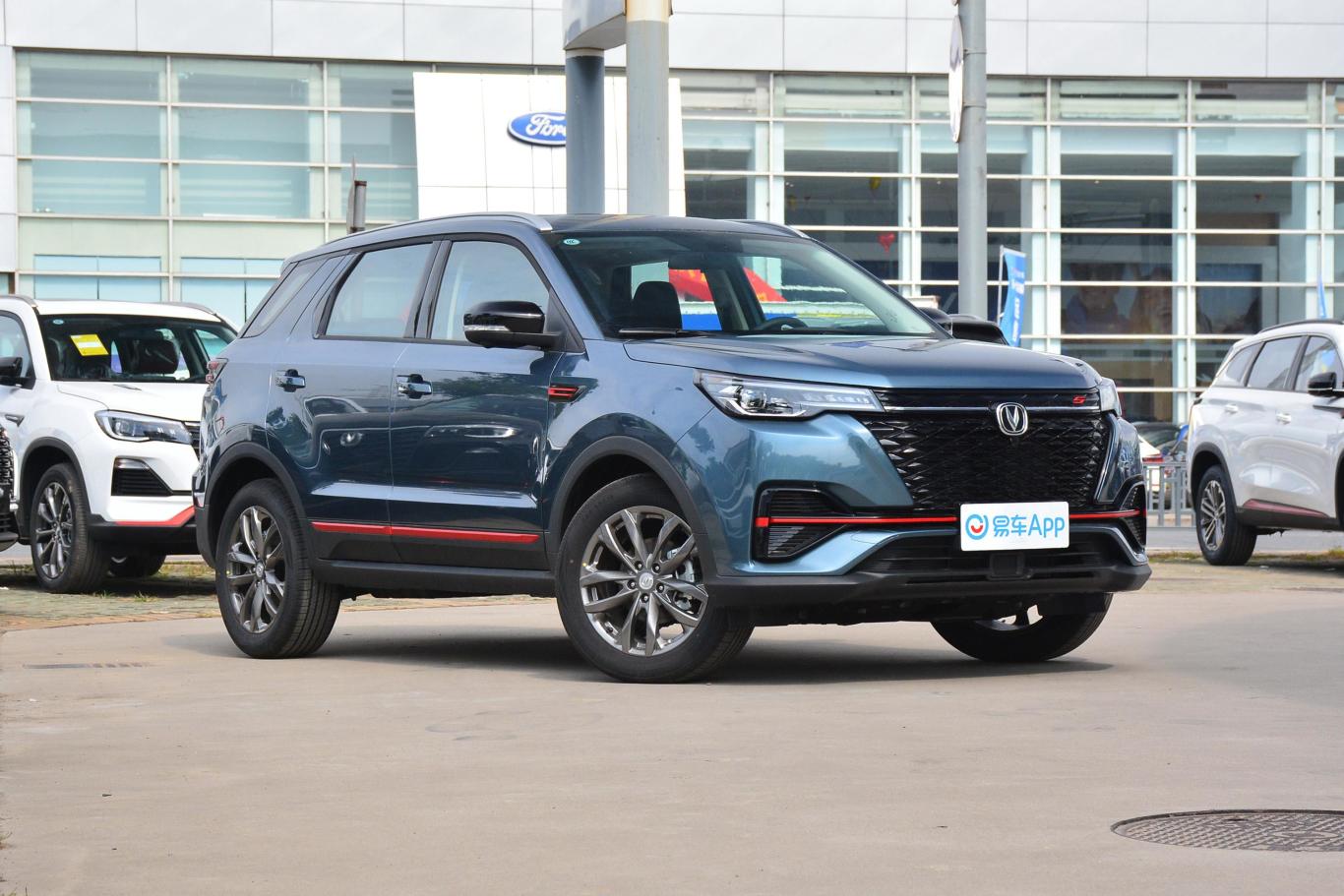 【长安CS55PLUS蓝鲸版 1.5T 双离合尊贵型侧前45度车头向右水平图片-汽车图片大全】-易车