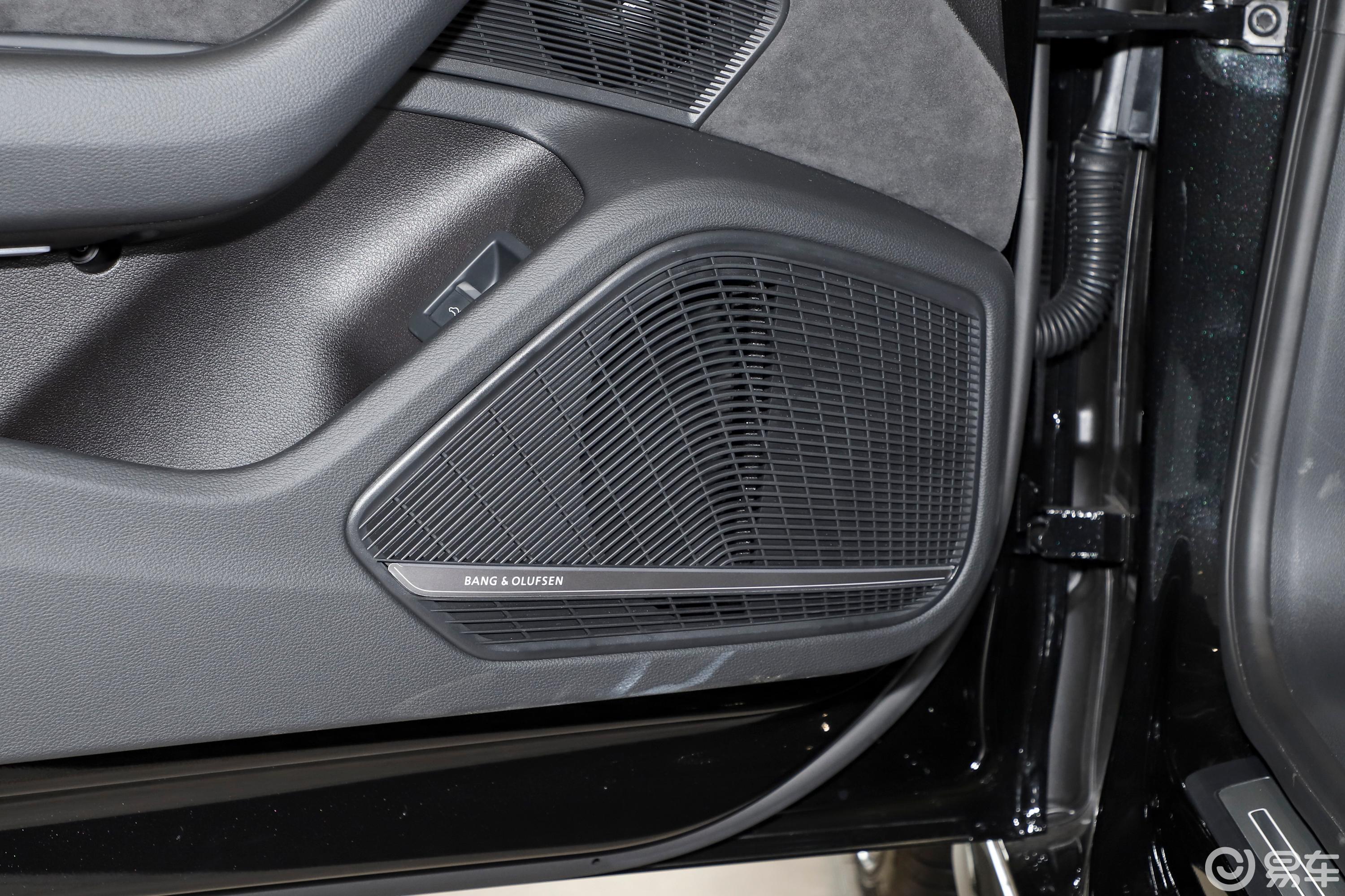 【奥迪A4L45 TFSI quattro 臻选动感型音响和品牌图片-汽车图片大全】-易车