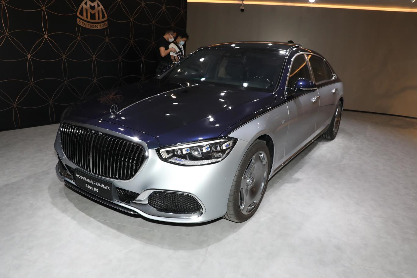 【迈巴赫S级S 680 4MATIC 100周年纪念版侧前45度车头向左水平图片-汽车图片大全】-易车