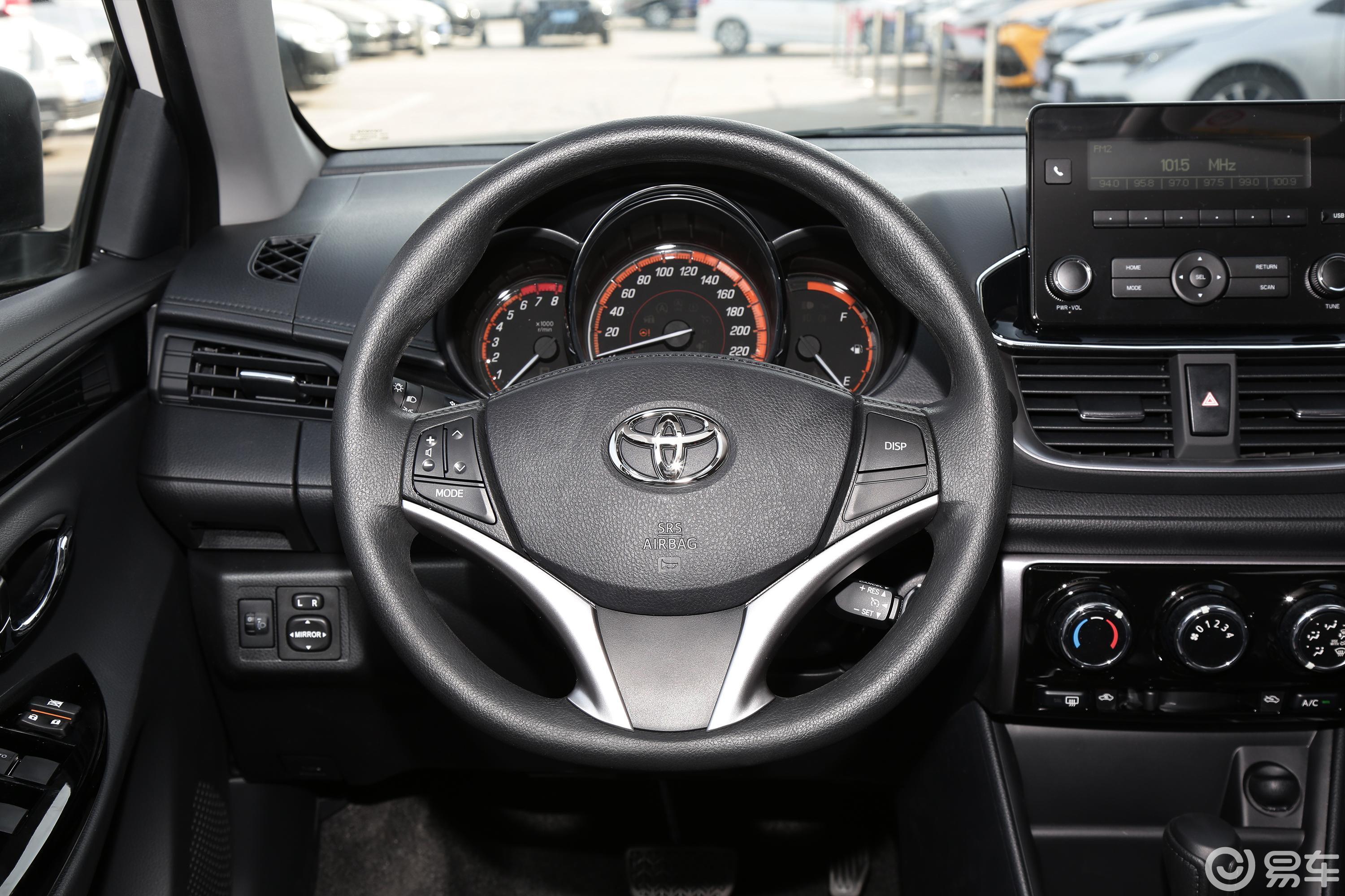 【YARiS L 致炫致炫X 1.5L CVT 豪华PLUS版方向盘图片-汽车图片大全】-易车