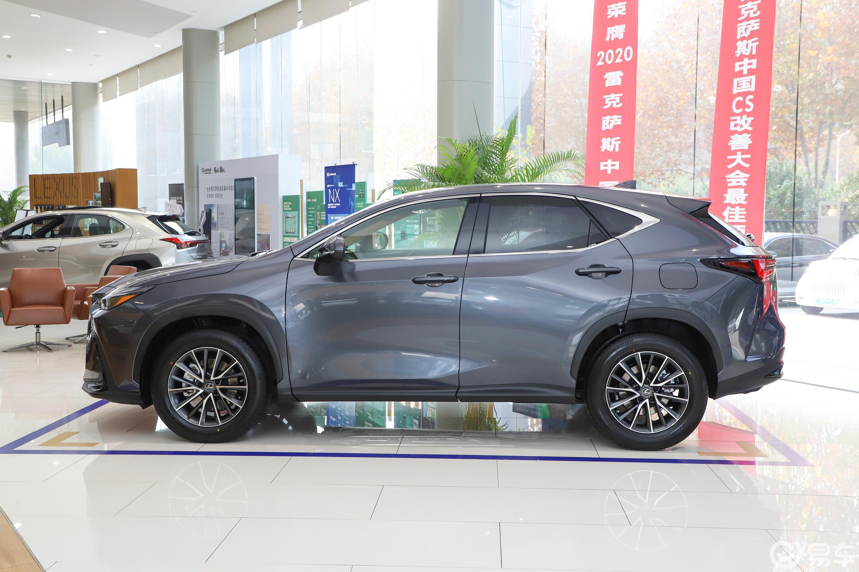 【雷克萨斯NX260 两驱创悦版正侧车头向左水平图片-汽车图片大全】-易车