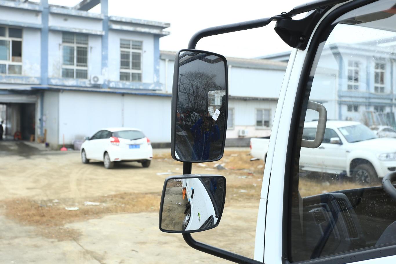 【翼放ECEC5 货厢 2.8T 双排气刹 标准版 国VI后视镜镜面图片-汽车图片大全】-易车