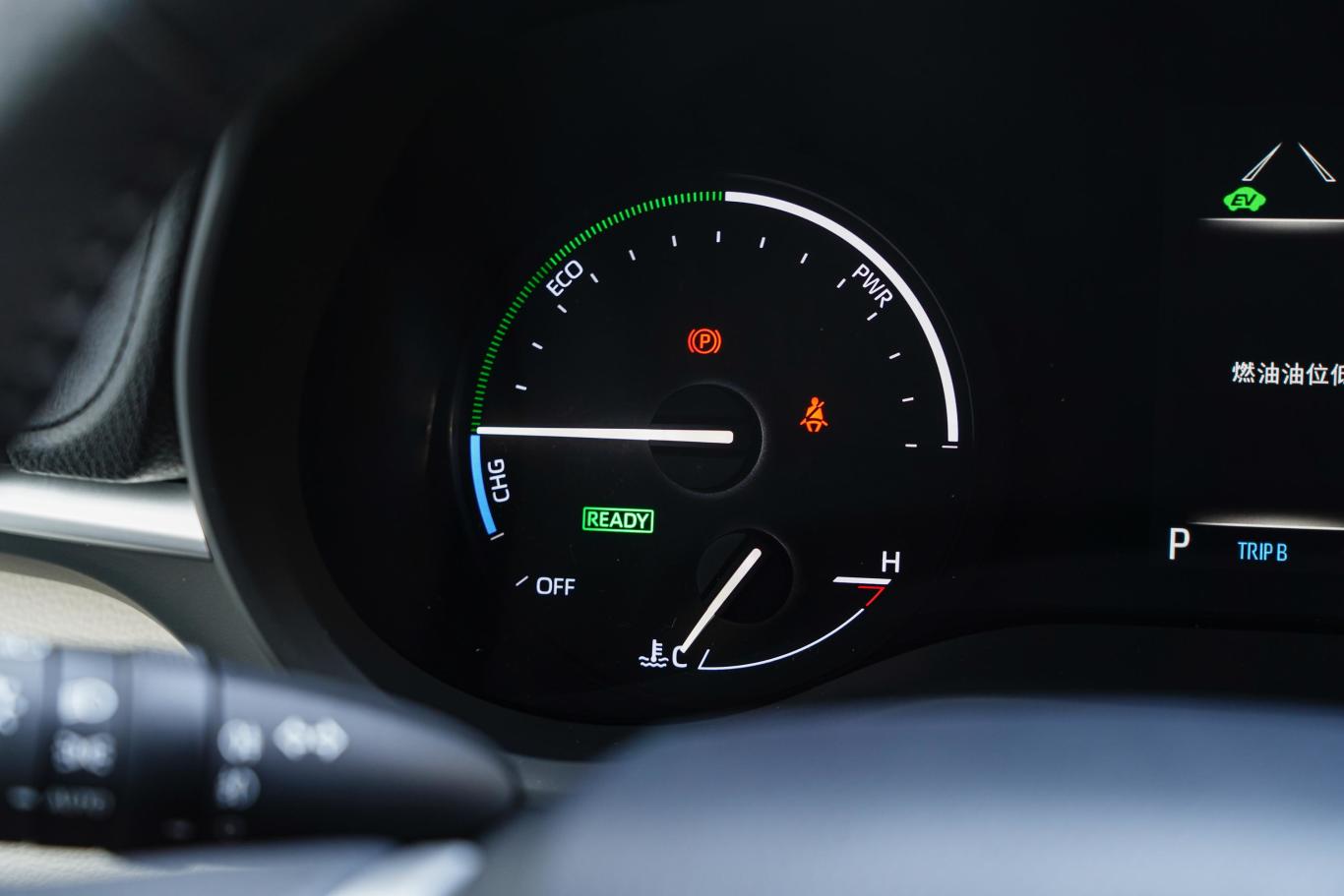 【赛那2.5L 混动 豪华福祉版主驾驶位图片-汽车图片大全】-易车