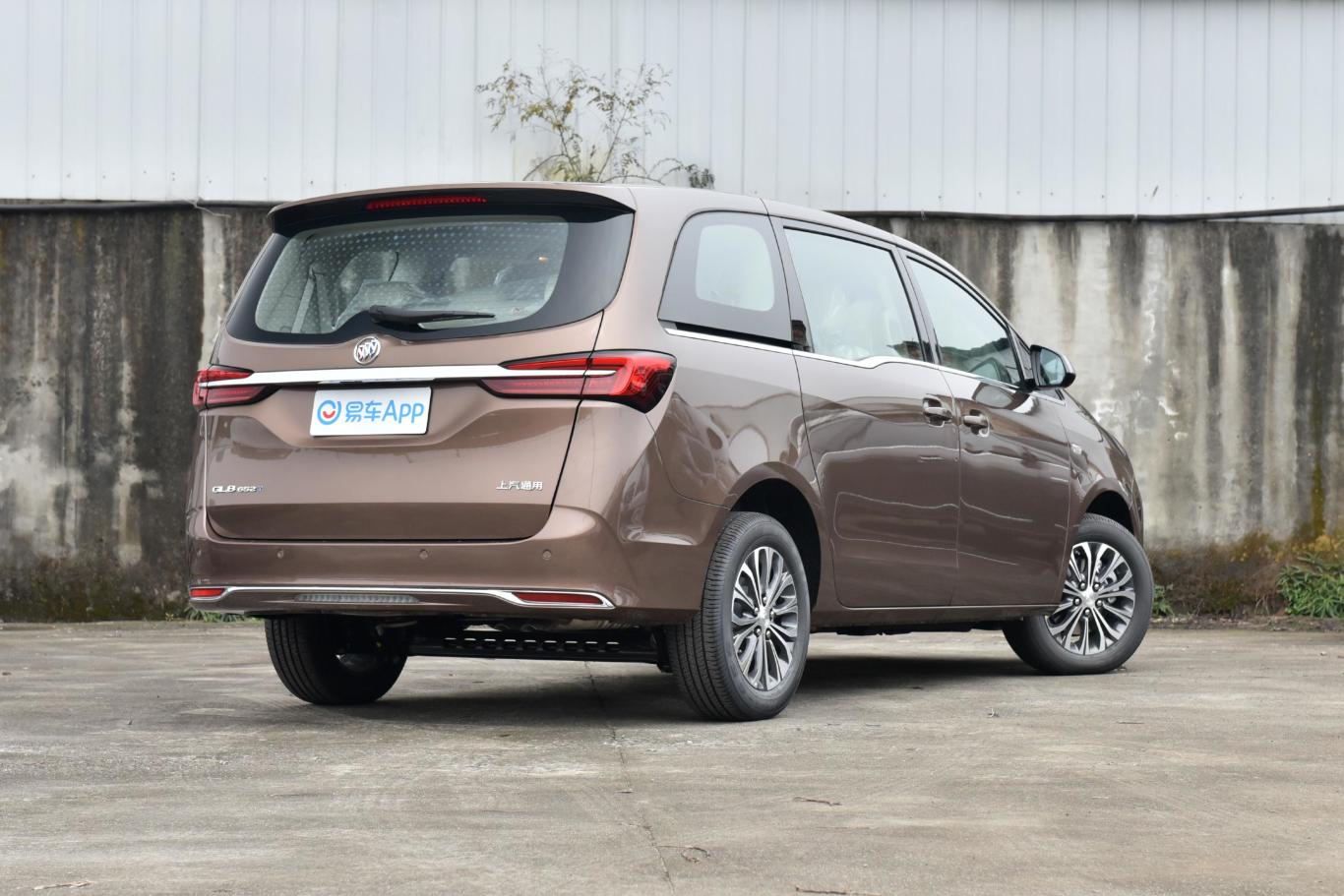 【别克GL8陆上公务舱 652T 舒适型 7座侧后45度车头向右水平图片-汽车图片大全】-易车