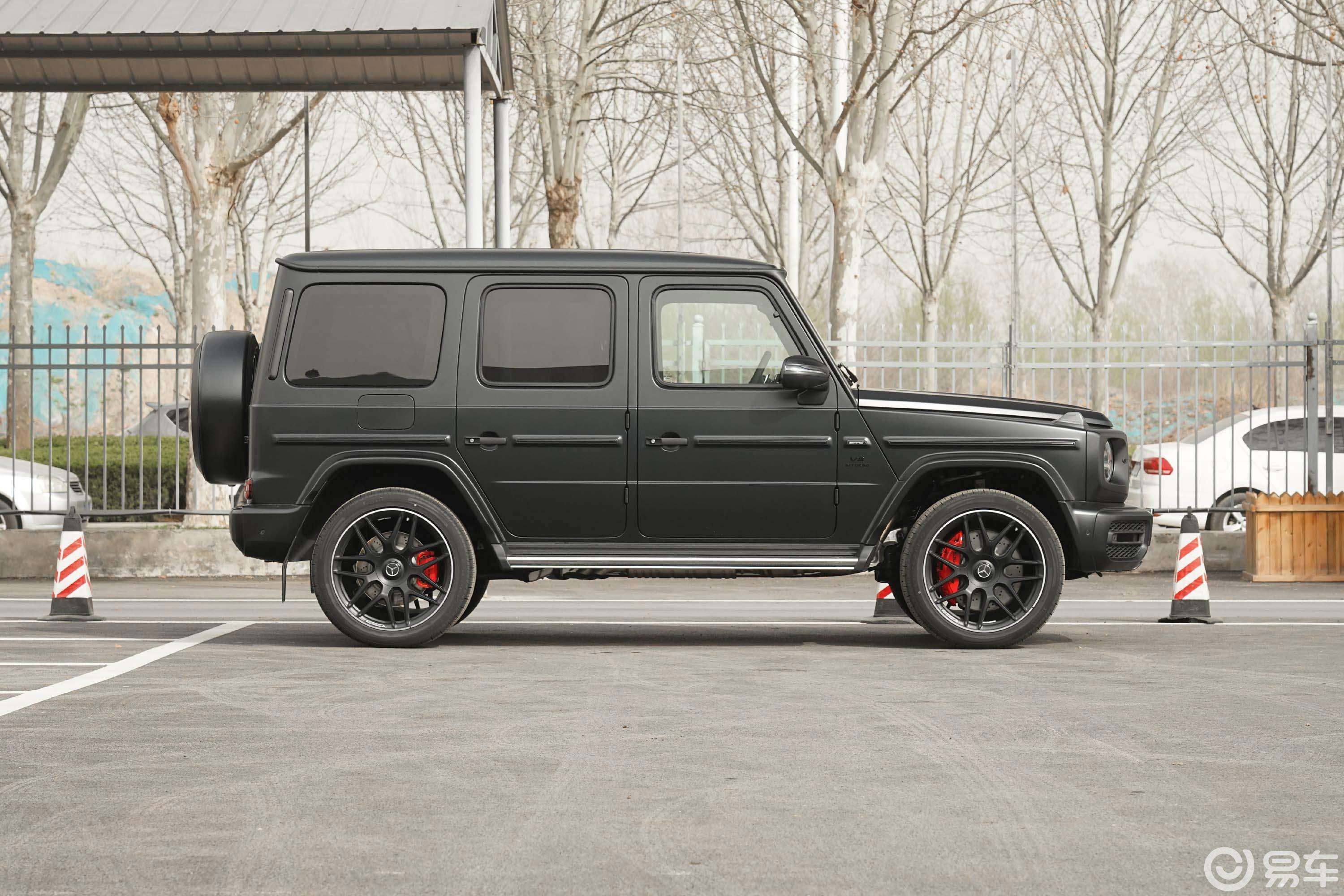 【奔驰G级 AMGAMG G 63正侧车头向右水平图片-汽车图片大全】-易车