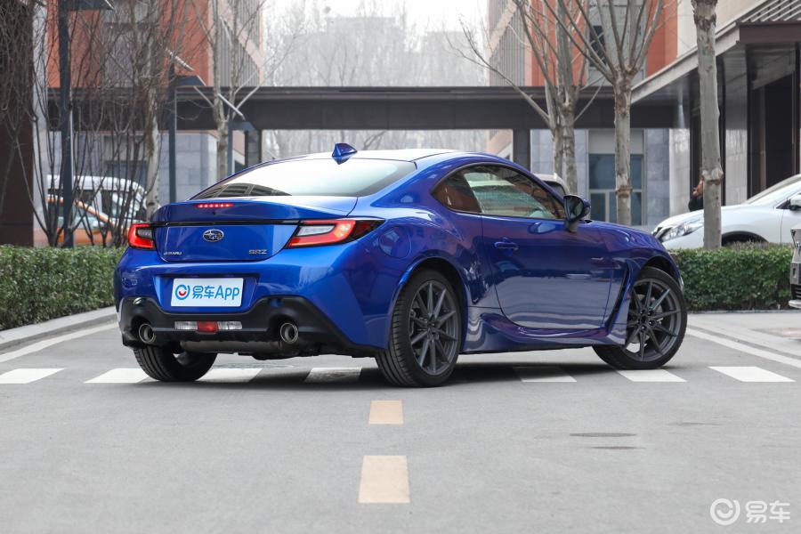 【斯巴鲁BRZ2022款2.4L 手动版侧后45度车头向右水平汽车图片-汽车图片大全】-易车