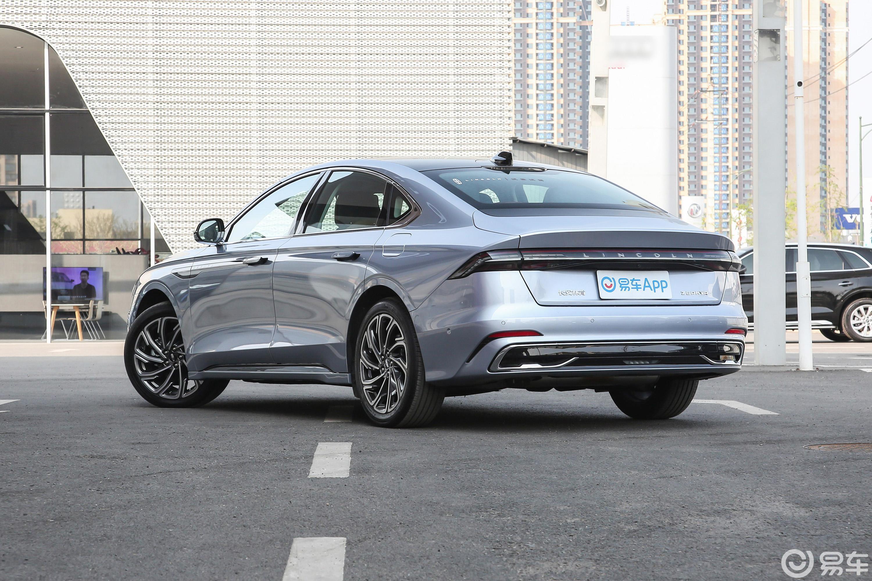 【林肯Zi享 2.0T 尊耀版侧后45度车头向左水平图片-汽车图片大全】-易车