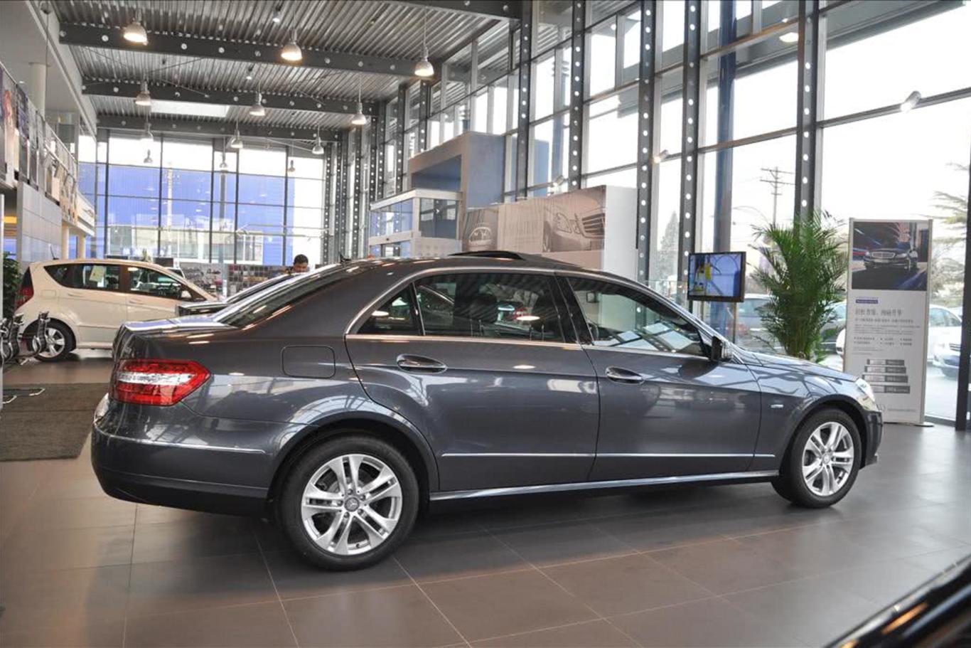 【奔驰E级E 260 L CGI 时尚型外观图片-汽车图片大全】-易车