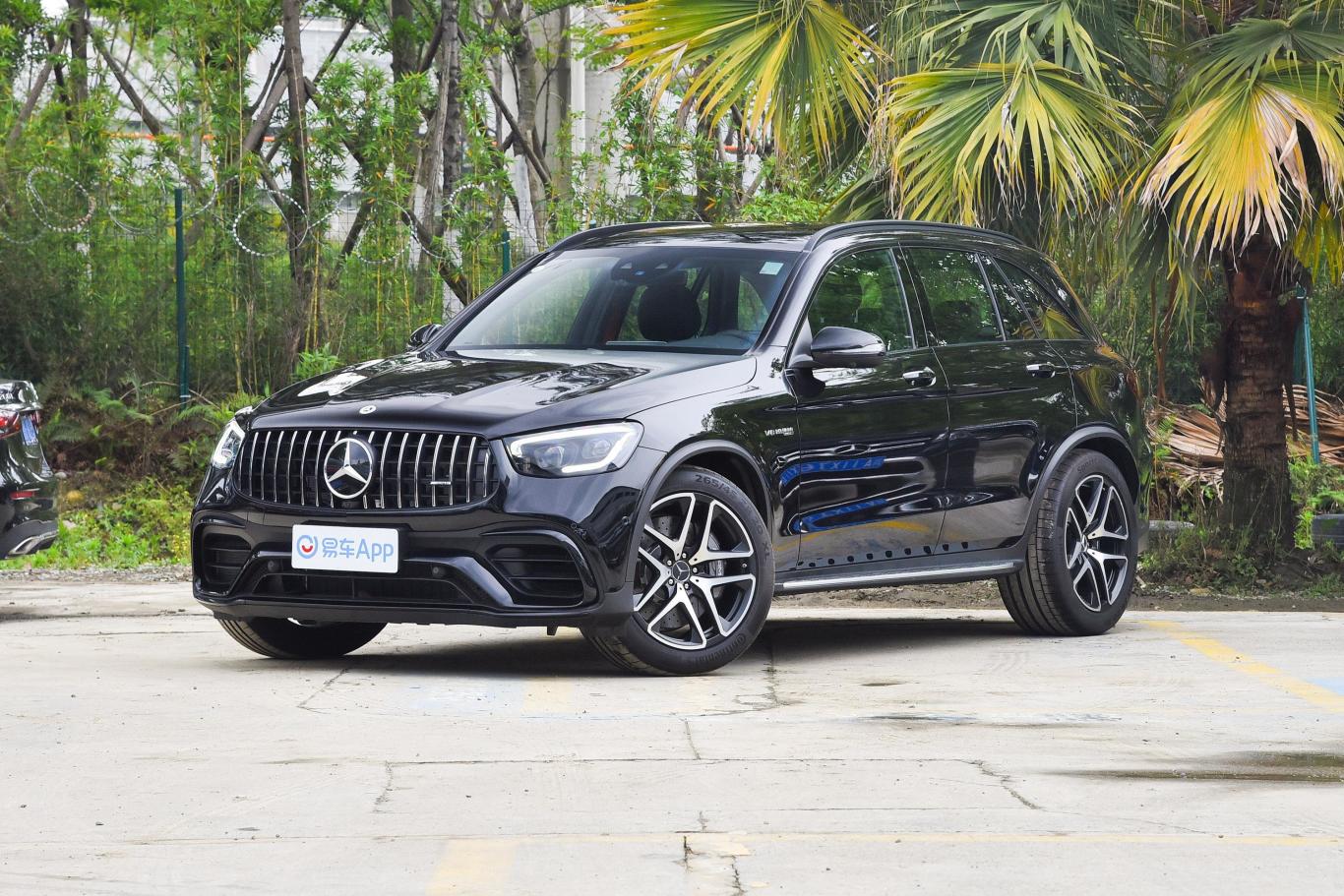【奔驰GLC AMG改款 AMG GLC 63 4MATIC+侧前45度车头向左水平图片-汽车图片大全】-易车