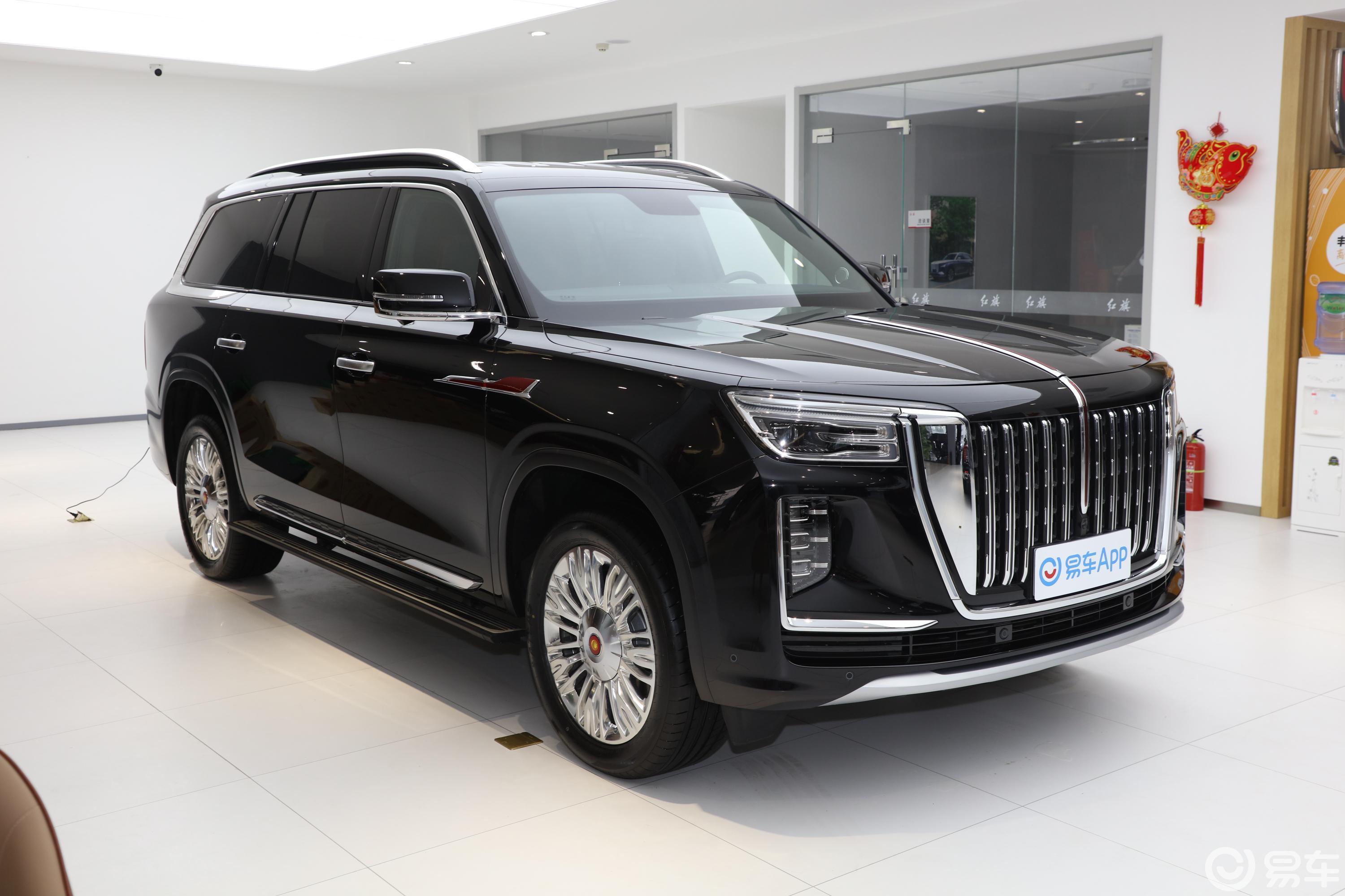 【红旗LS74.0T 典雅旗航版 6座侧前45度车头向右水平图片-汽车图片大全】-易车