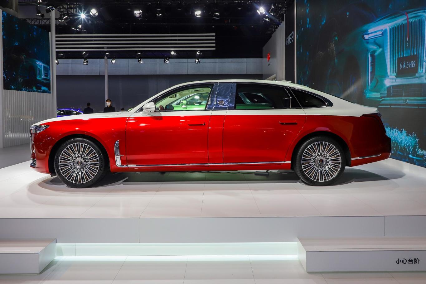 【红旗H93.0T H9+ 卓越定制版正侧车头向左水平图片-汽车图片大全】-易车