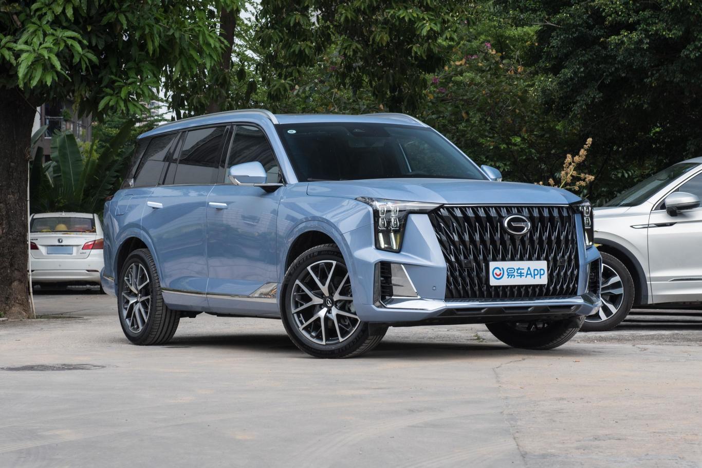 【传祺GS8双擎 2.0T 两驱尊贵版 6座侧前45度车头向右水平图片-汽车图片大全】-易车