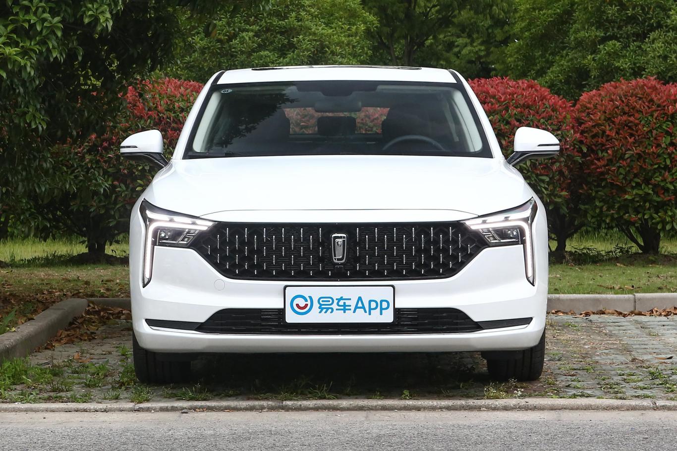 【奔腾B70第三代 1.5T 双离合乐享型正前水平图片-汽车图片大全】-易车