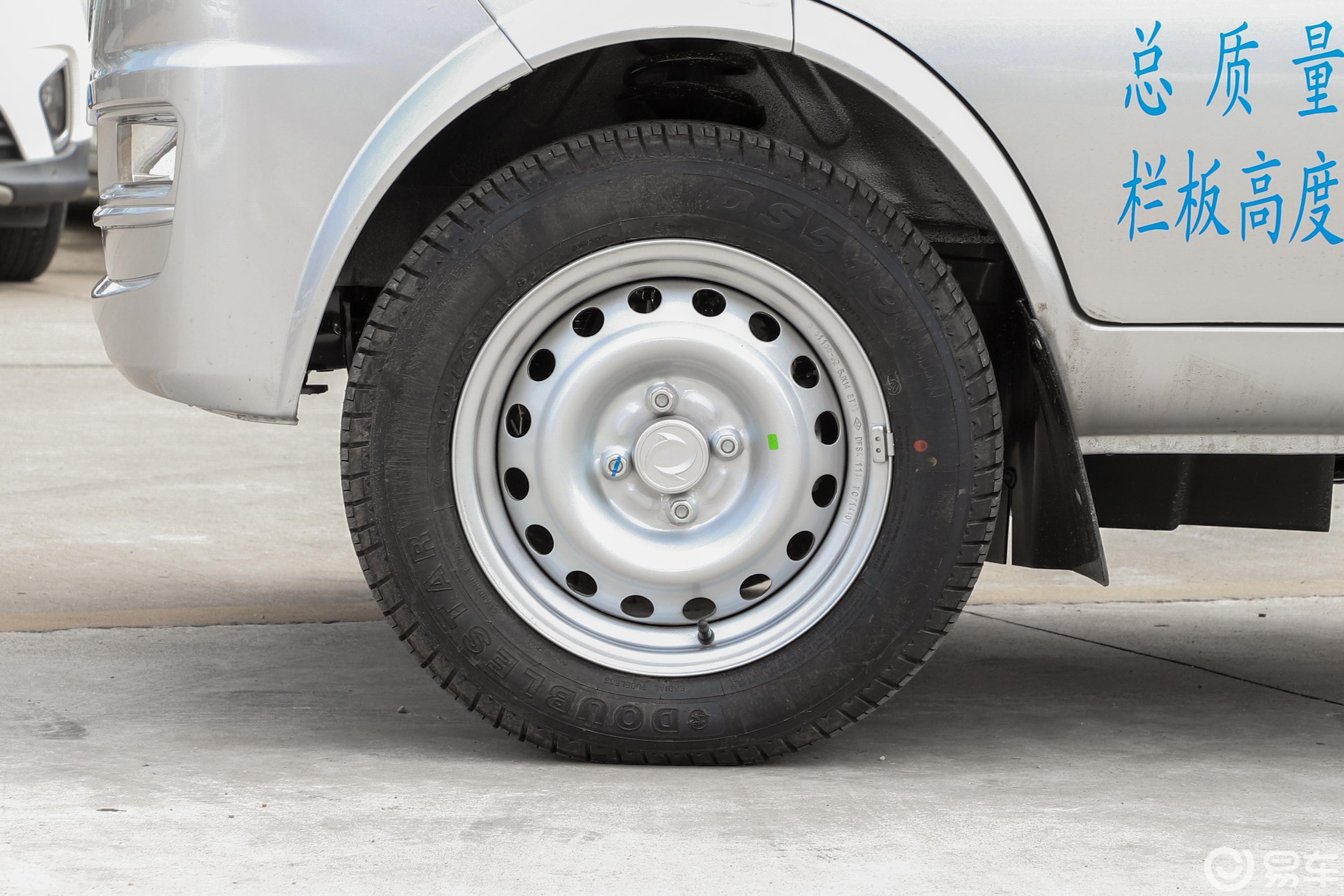 【东风小康K011.3L 手动 基本型 国VI前轮毂造型图片-汽车图片大全】-易车