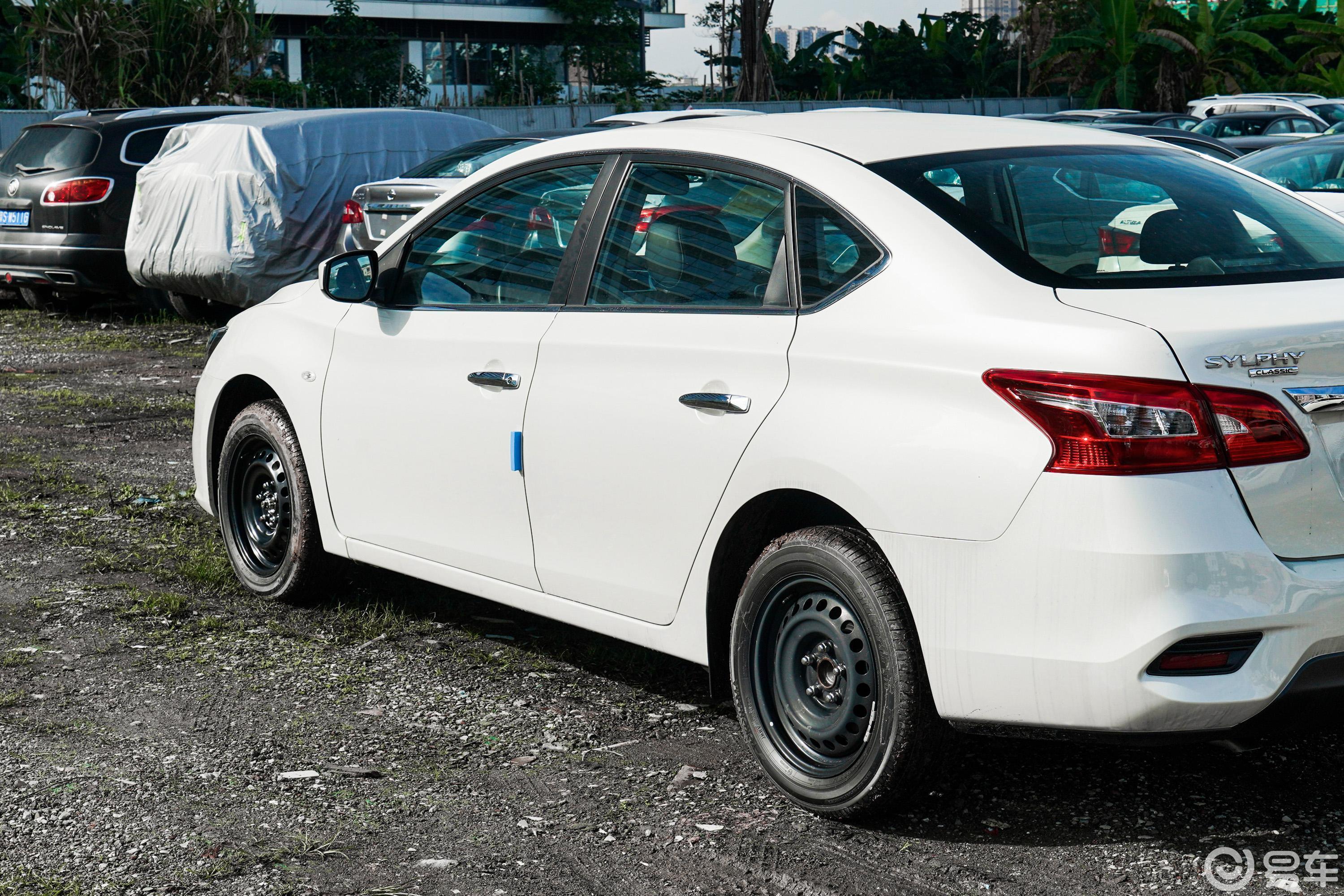 【轩逸经典 1.6L XE专享版外观细节图片-汽车图片大全】-易车