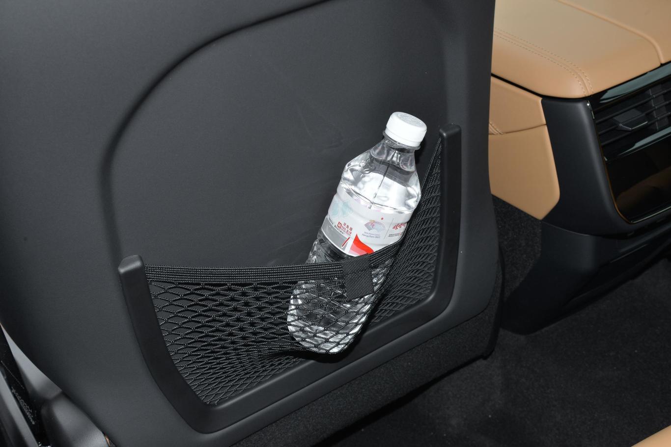 【领克092.0T 手自一体 Halo 7座后排空间图片-汽车图片大全】-易车