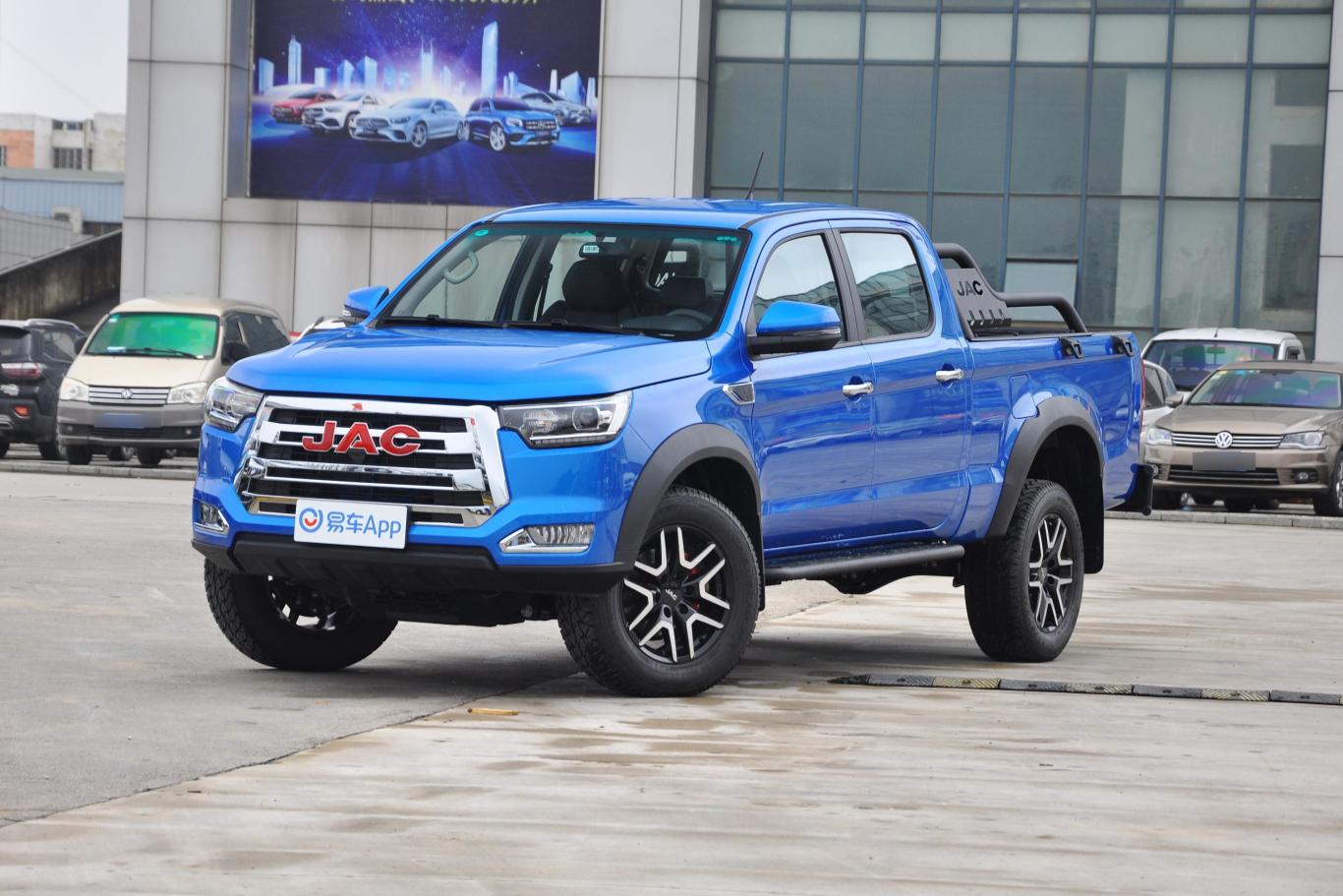 【江淮T8PRO 大双 2.0T 手动 两驱 锐行版 柴油侧前45度车头向左水平图片-汽车图片大全】-易车