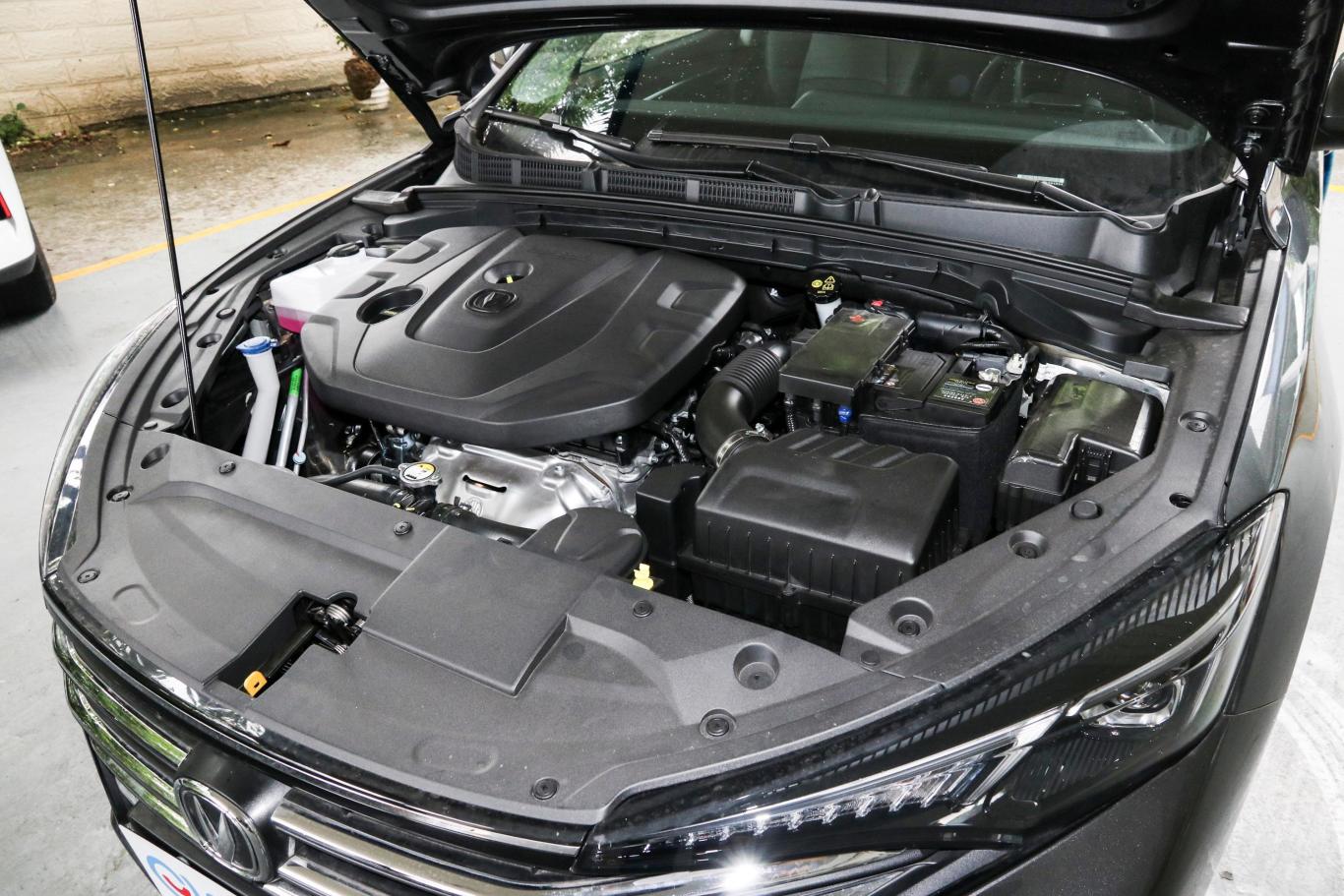 【逸动PLUS 1.6L GDI 手动豪华版动力底盘图片-汽车图片大全】-易车