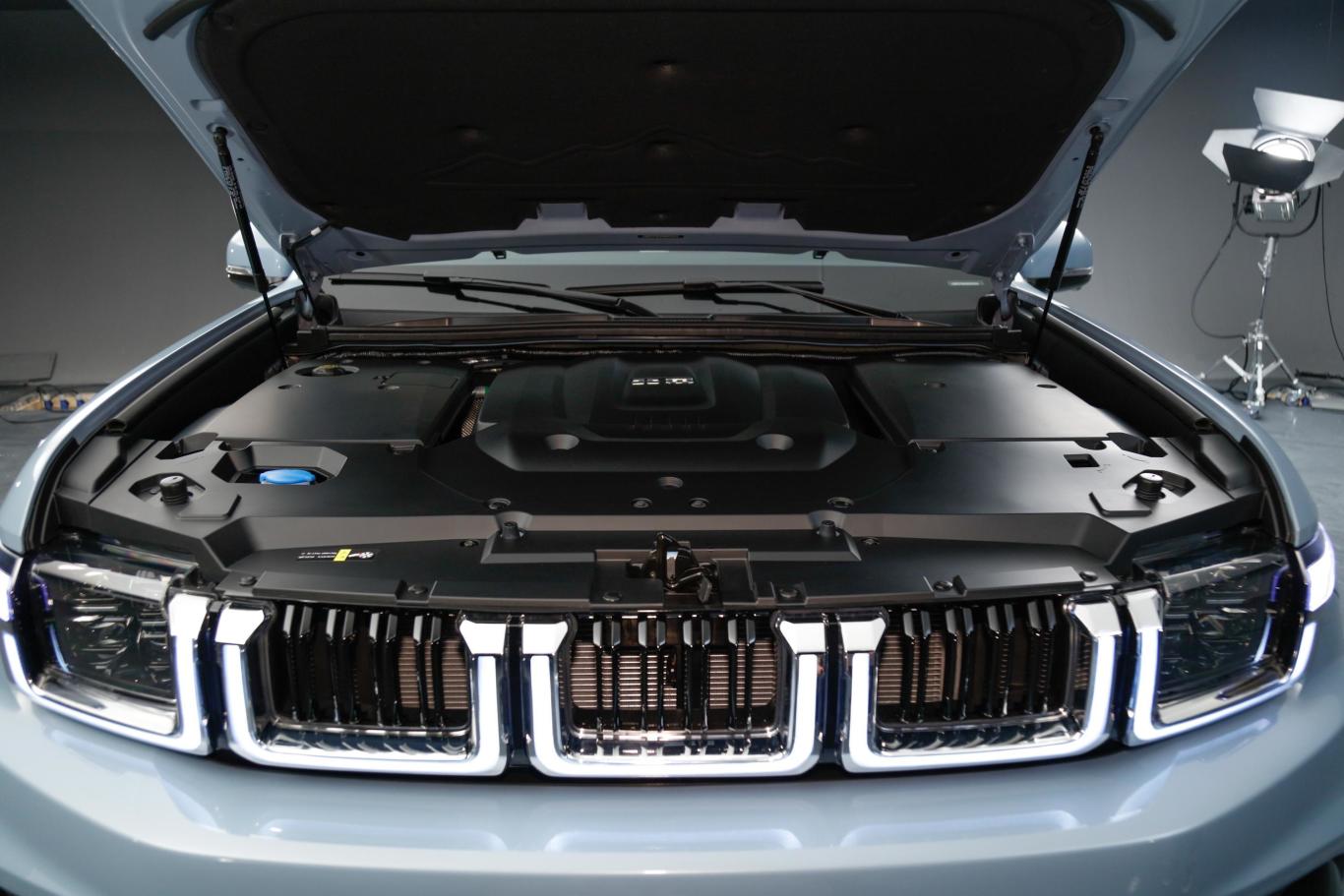 【北京越野BJ602.0T 十一版 5座 汽油前舱整体图片-汽车图片大全】-易车