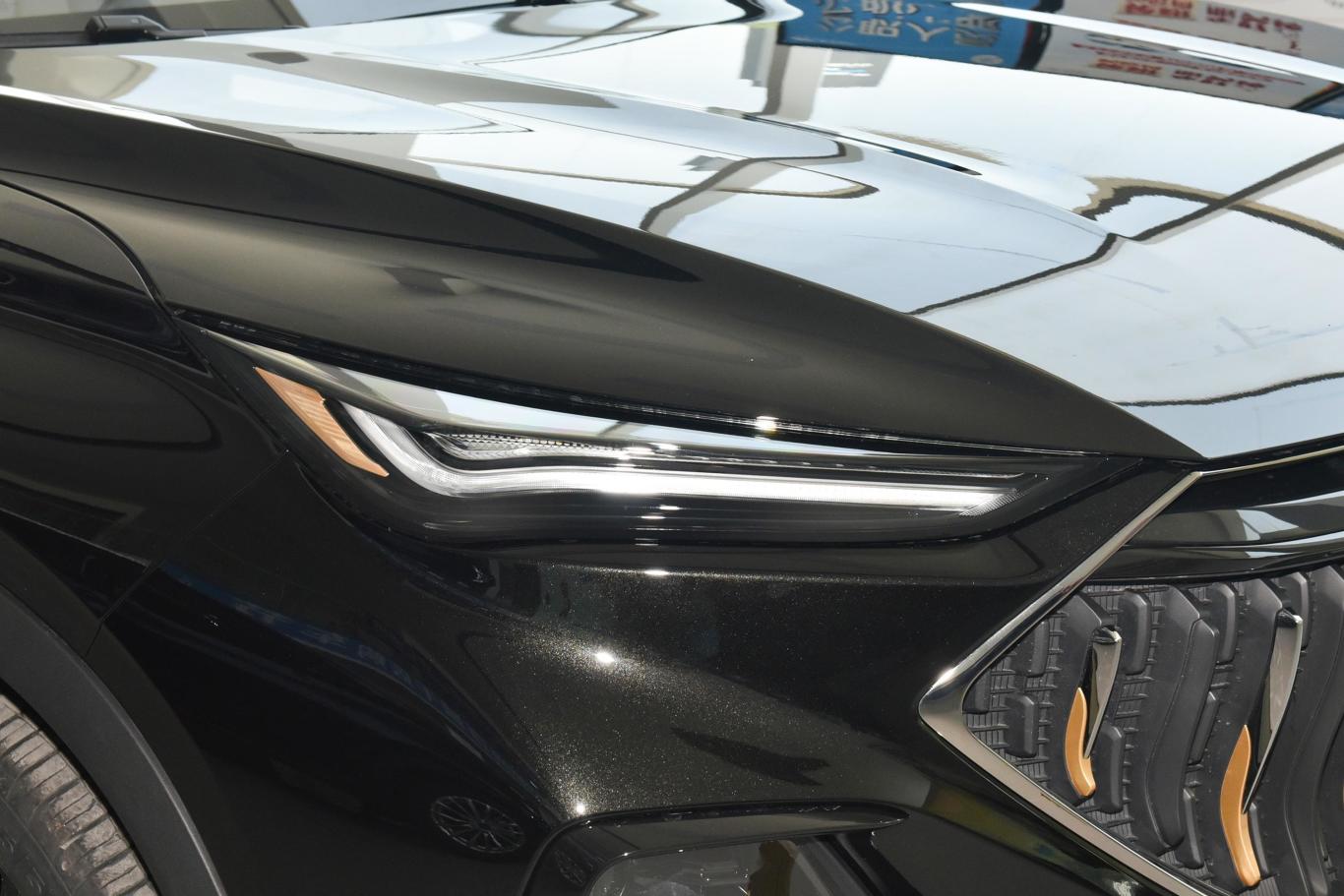 【长安欧尚X51.5T 双离合侠客版大灯侧45度俯拍图片-汽车图片大全】-易车