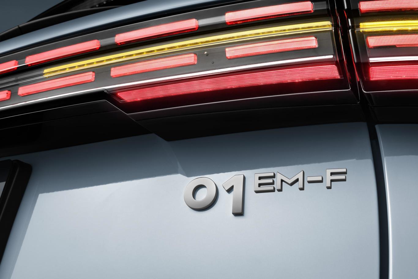 【领克01EM-F 1.5T 两驱晨曦版图片-汽车图片大全】-易车