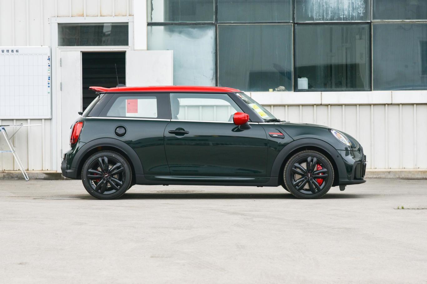 【MINI JCW2.0T JOHN COOPER WORKS ALL-IN正侧车头向右水平图片-汽车图片大全】-易车